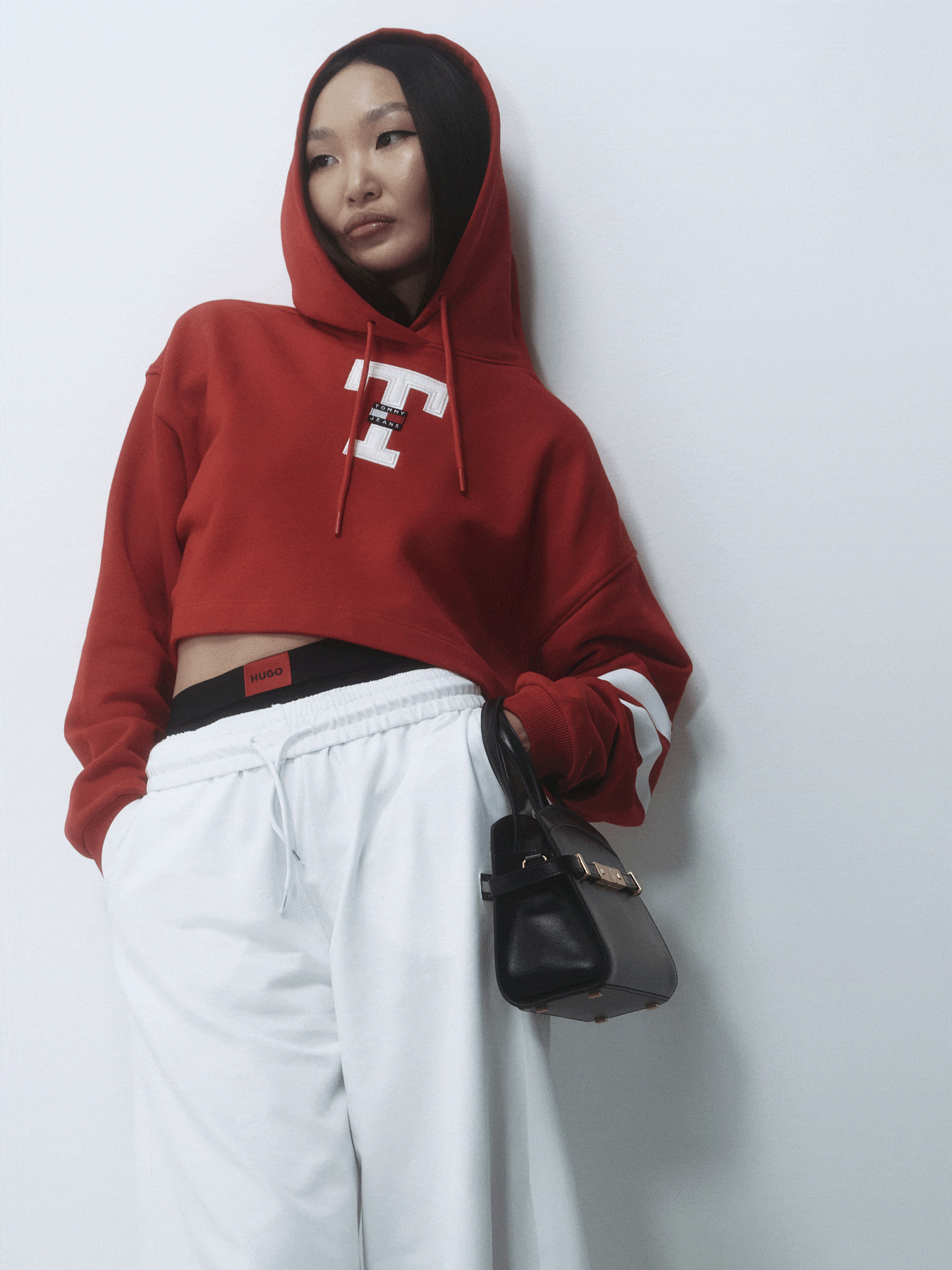 Как носить красный в новом сезоне? 12 образов с одним из главных оттенков осени от стилиста