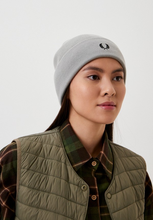 Шапка Fred Perry, цвет: серый, RTLADC726901 — купить в интернет ...