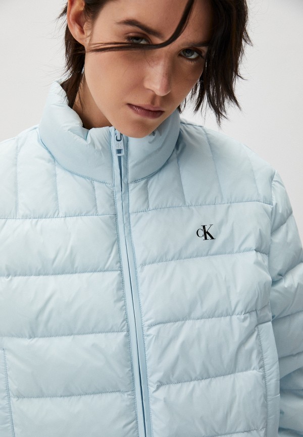 Пуховик Calvin Klein Jeans, цвет: голубой, RTLADF729101 — купить в ...