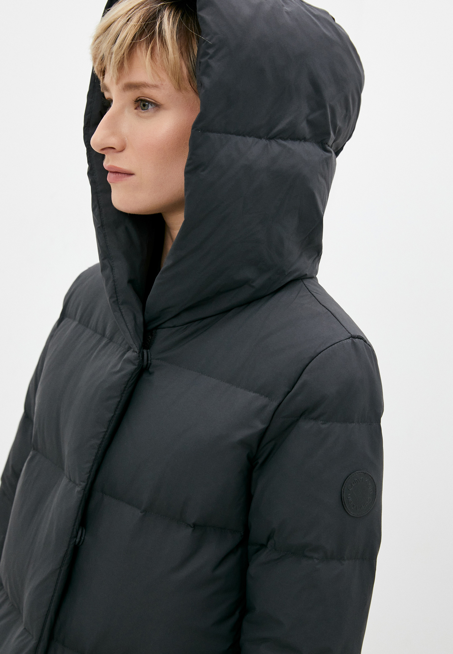 Пуховик женский Calvin Klein (Кельвин Кляйн) K20K203142 купить