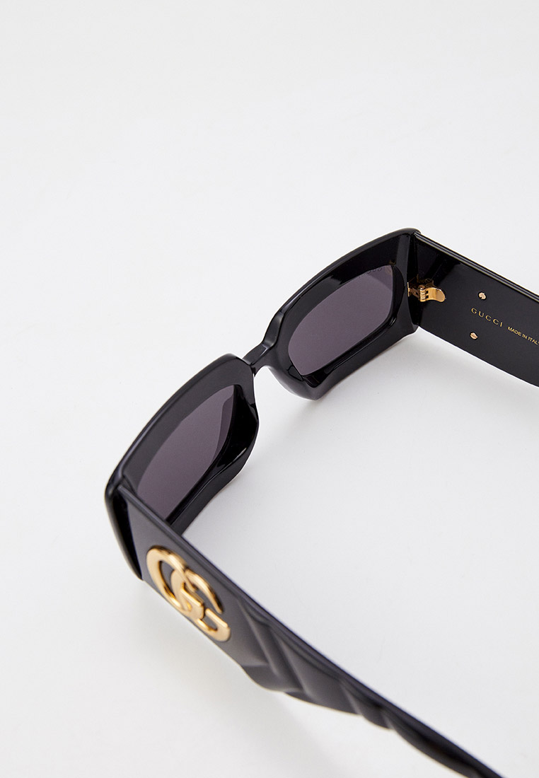 Женские солнцезащитные очки Gucci (Гуччи) GG0811S купить за 48900 руб.