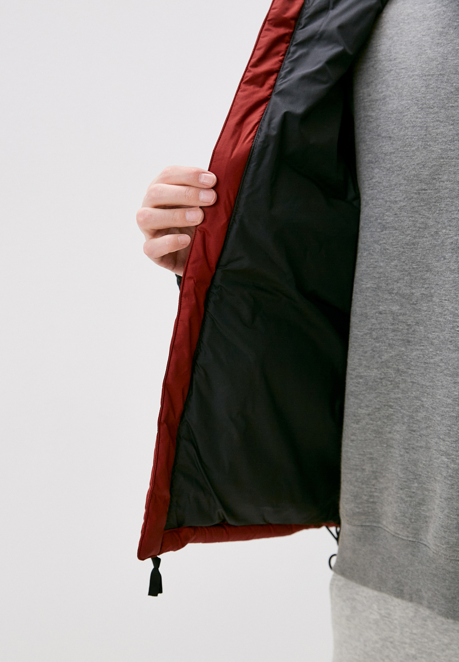 Мужская верхняя одежда The North Face (Зе Норт Фейс) TA4QYX купить