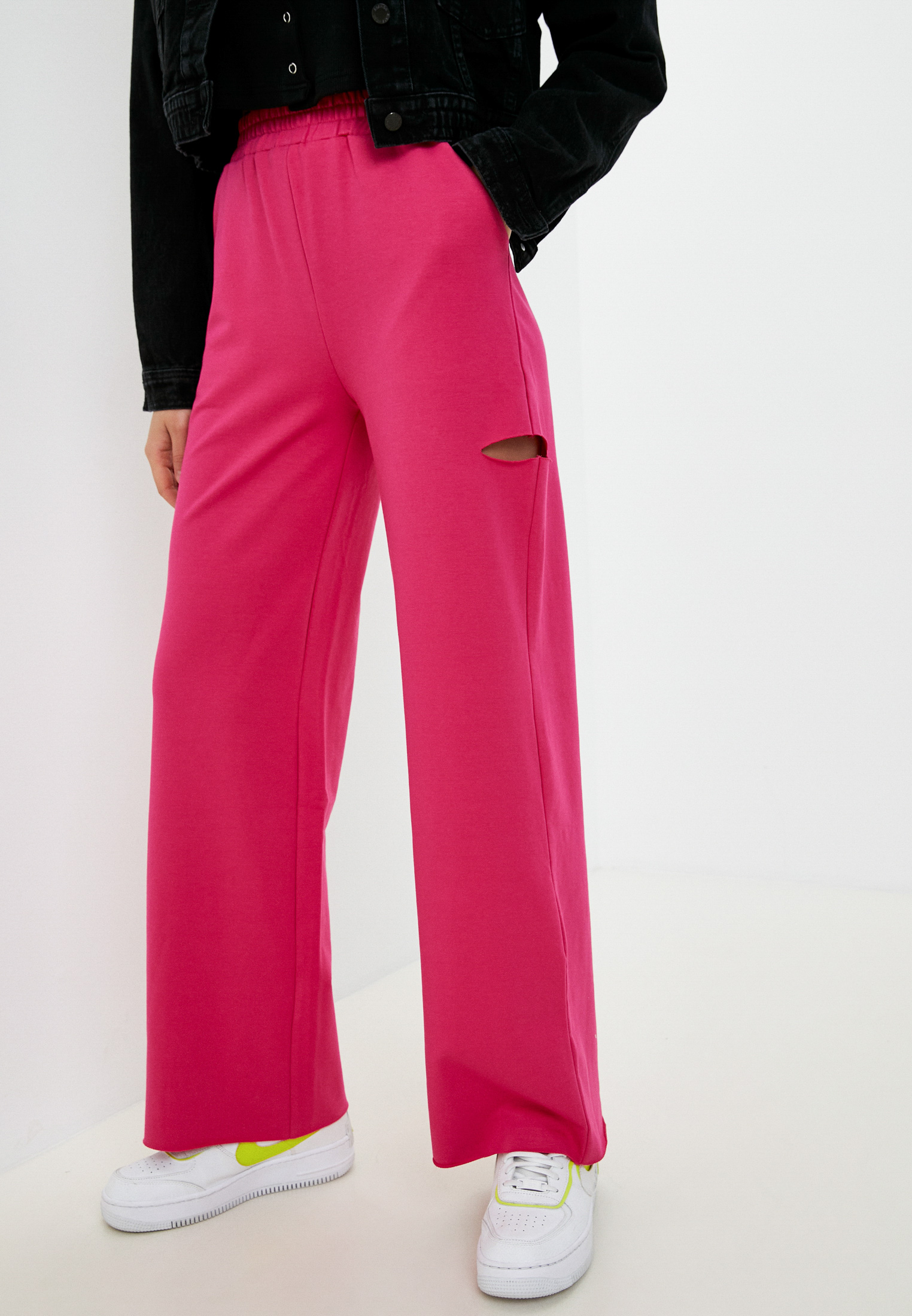 Женские спортивные брюки TrendyAngel TAOFW22S0011m купить за 2830 руб.