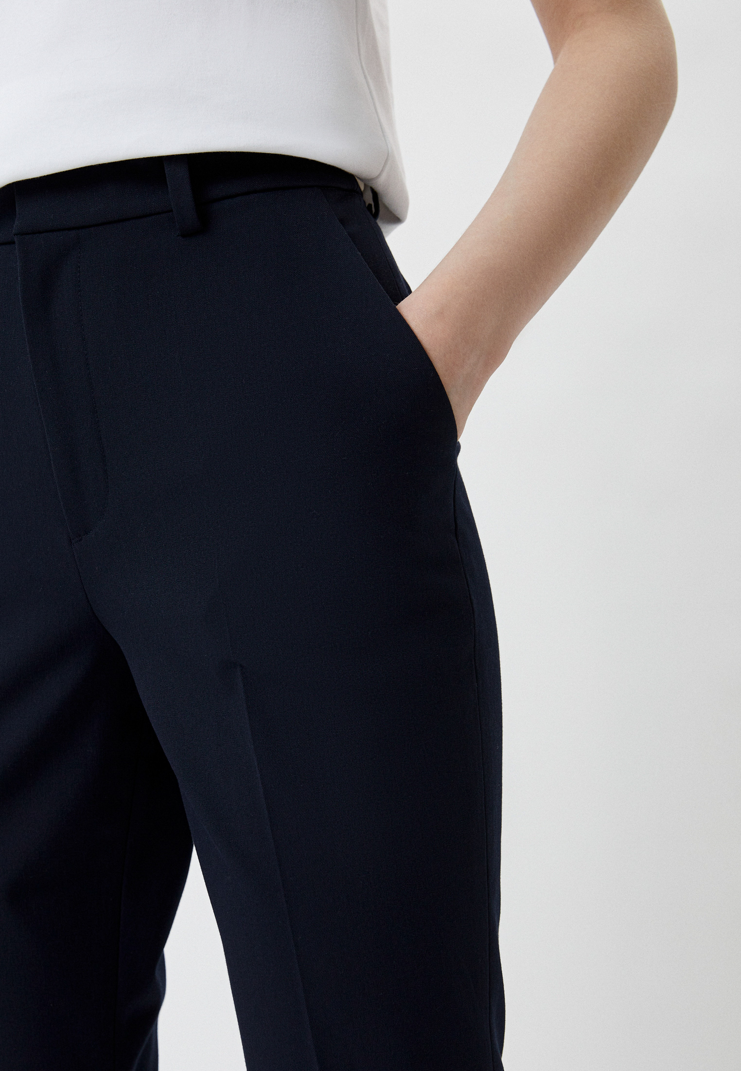 Женские классические брюки UNIQLO 221-445296(21-34) купить за 2399 руб.