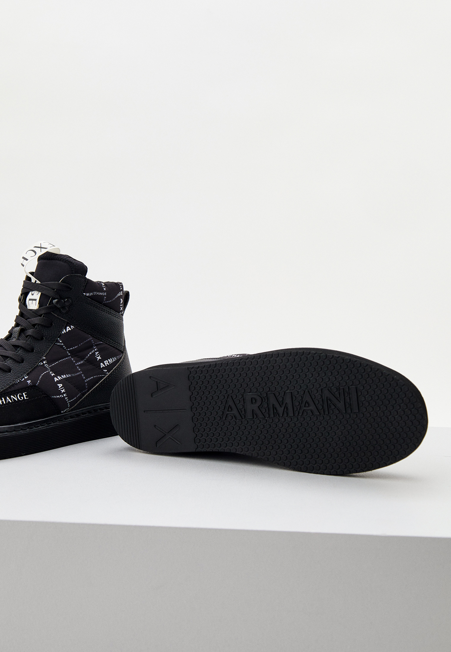 Мужские кеды Armani Exchange XUZ043 XV640 купить за 14190 руб.
