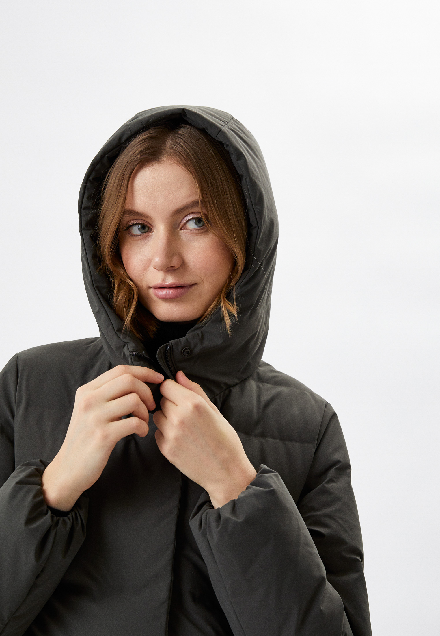 Утепленная куртка женская UNIQLO 212-439720(14-02) купить за 8999 руб.