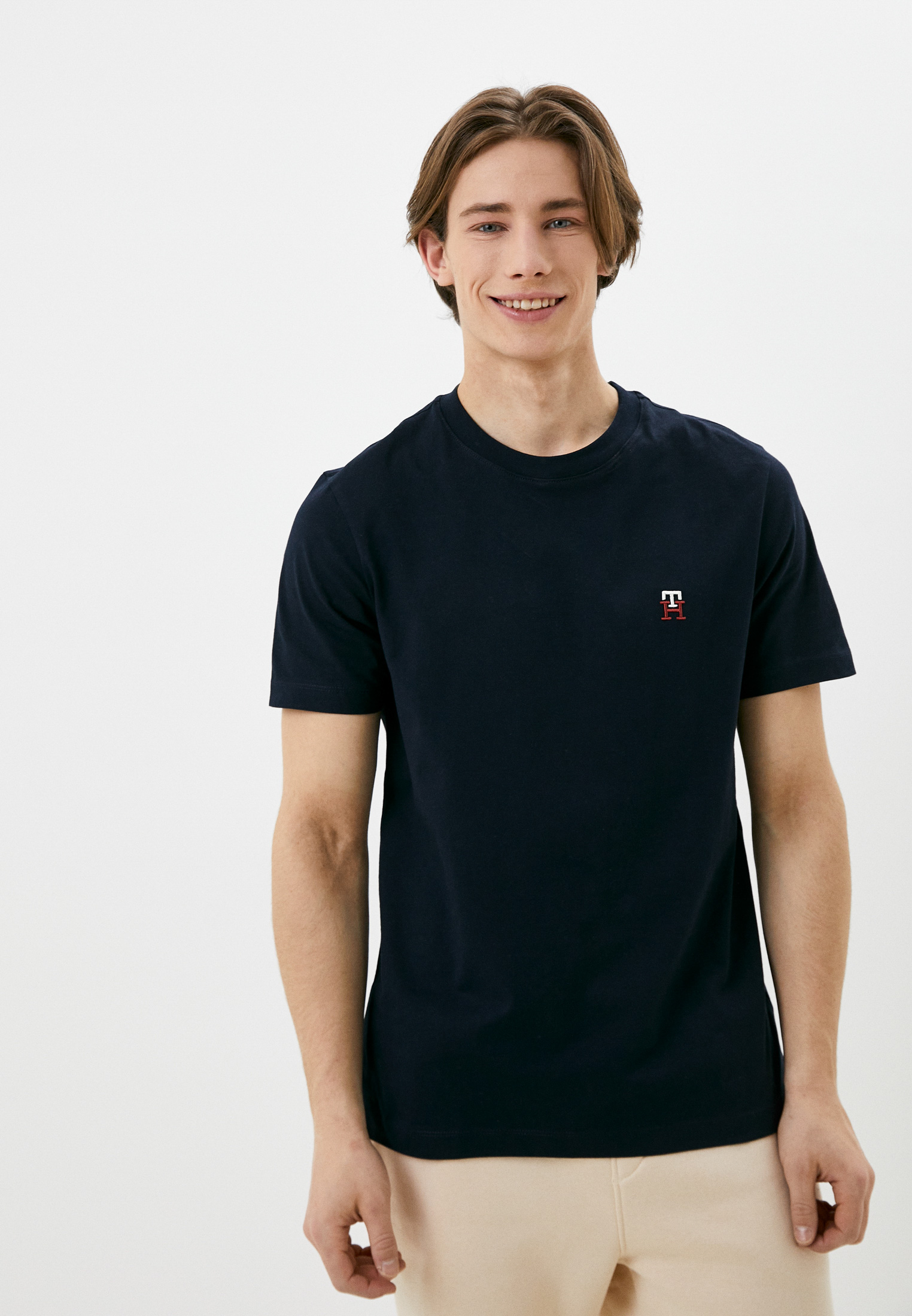 Мужские футболки Tommy Hilfiger - купить мужскую футболку Томми ...