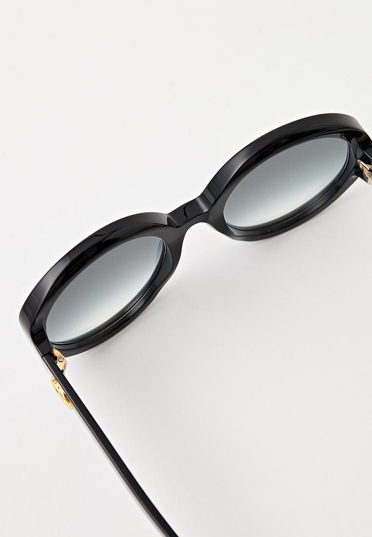 Женские солнцезащитные очки Gucci (Гуччи) GG1256S купить за 32640 руб.
