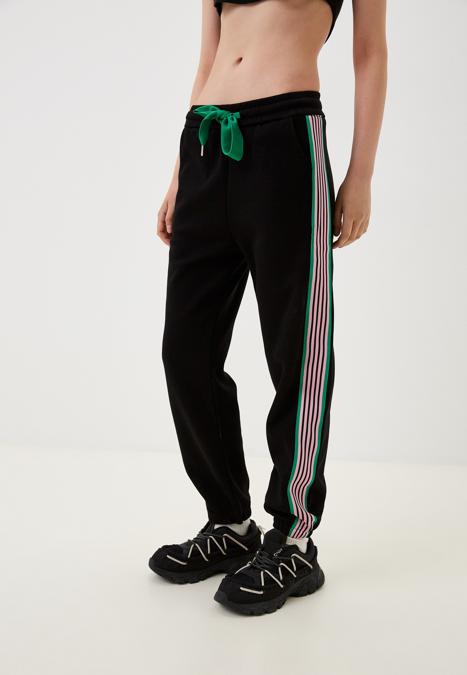 Черные спортивные брюки - купить женские брюки в интернет магазине