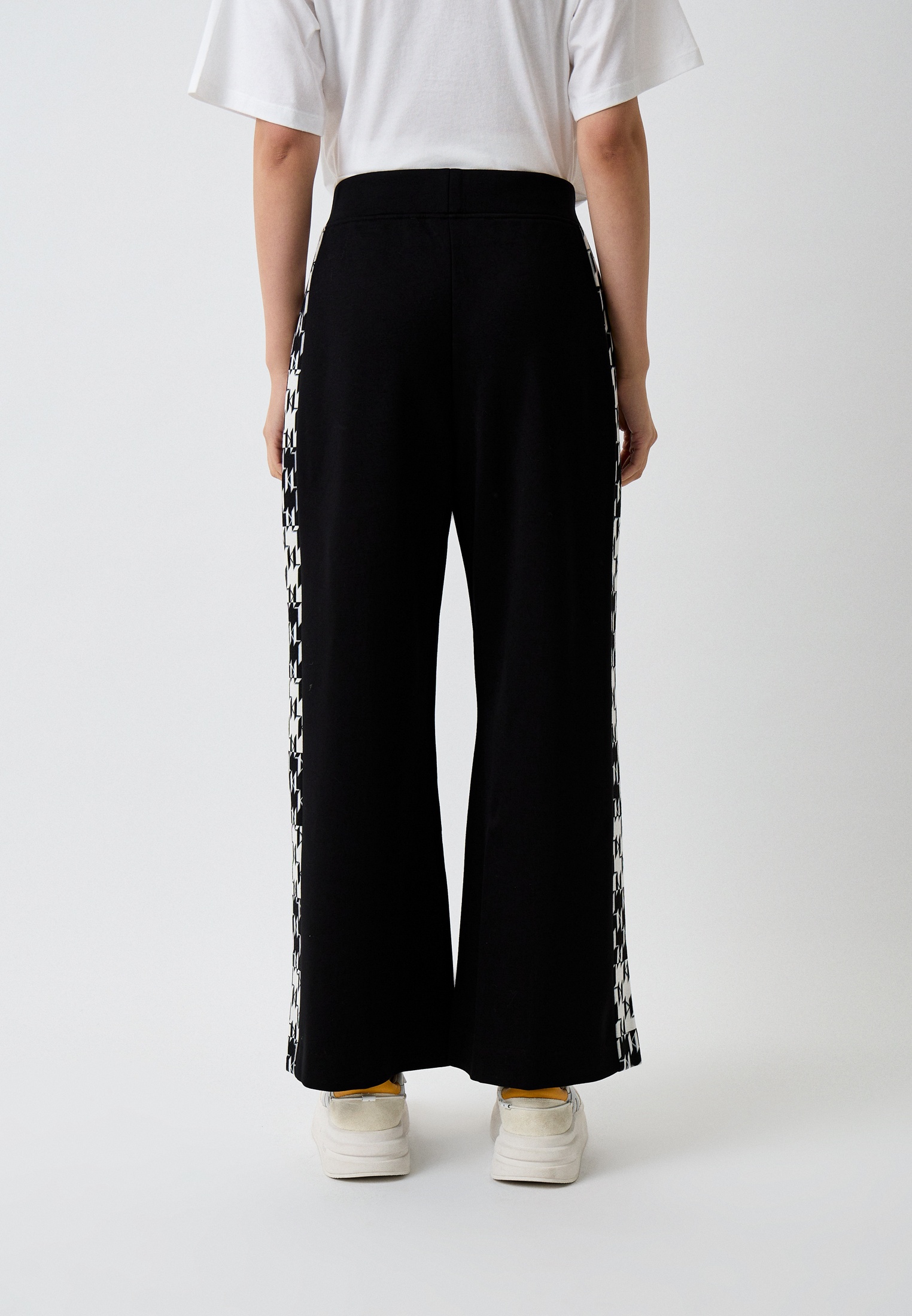Женские спортивные брюки Karl Lagerfeld 236W1055 купить за 12350 руб.