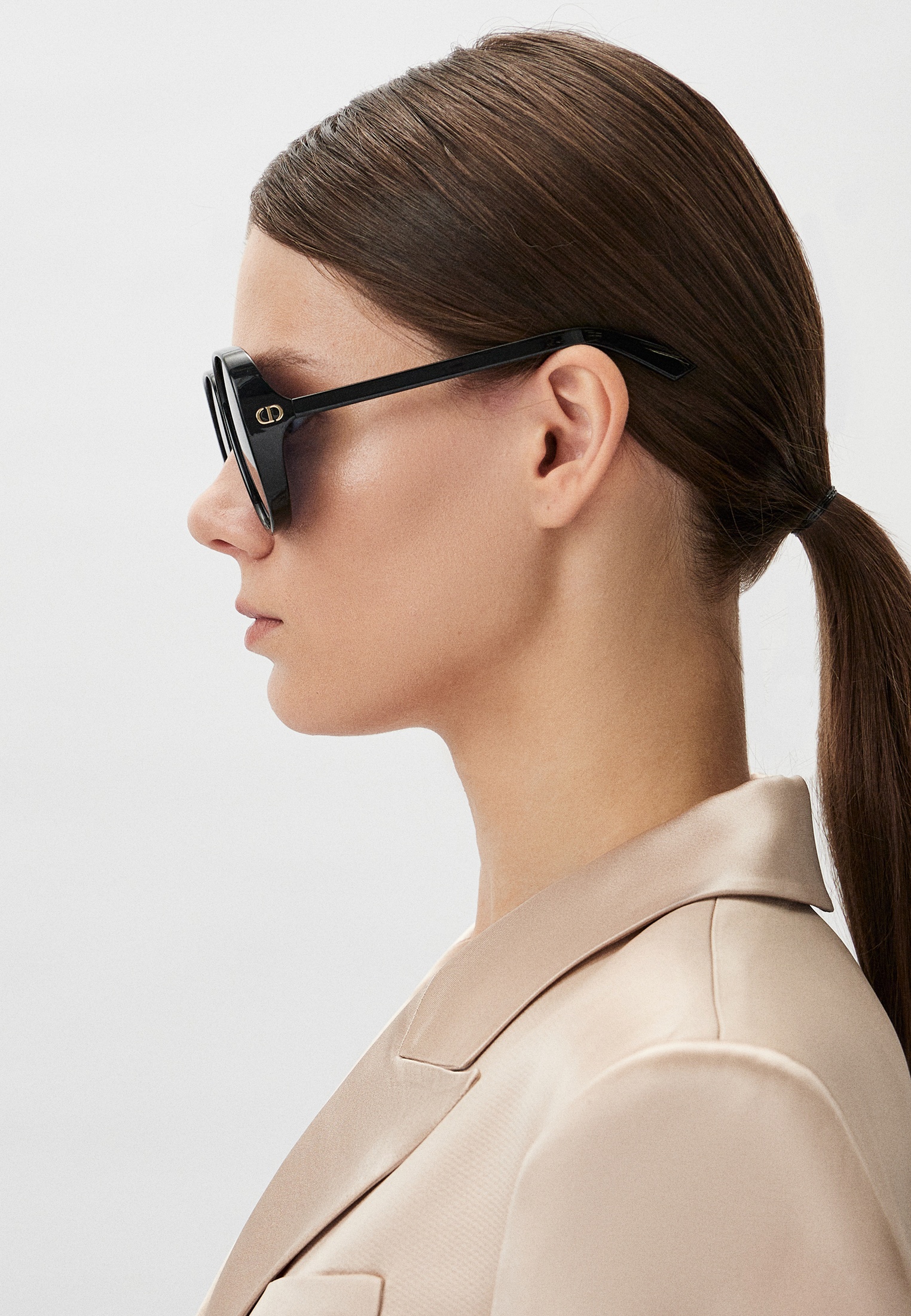 Женские солнцезащитные очки Dior CD40077U купить за 46400 руб.