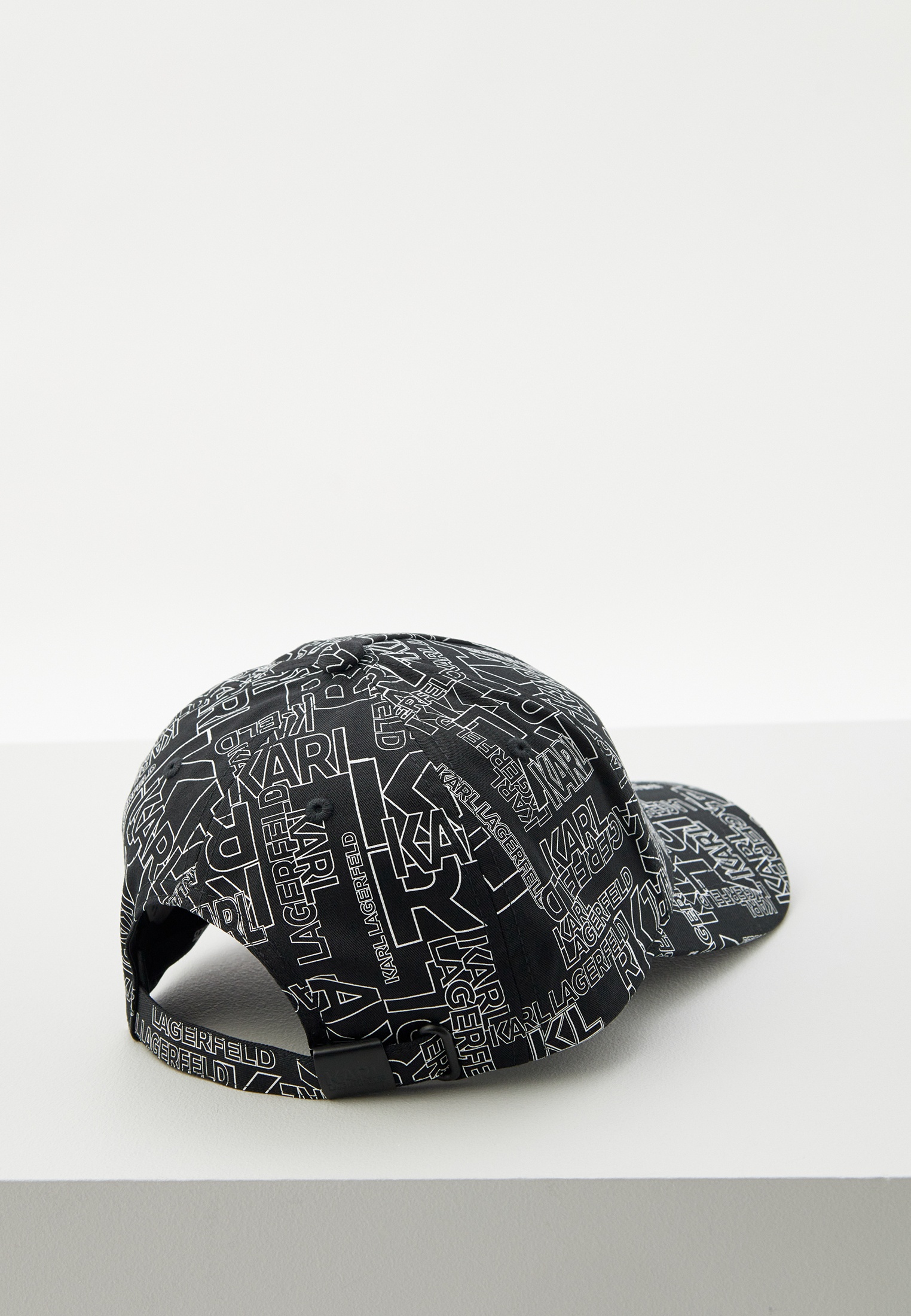 Бейсболка мужская Karl Lagerfeld 805611-541123 купить за 8740 руб.