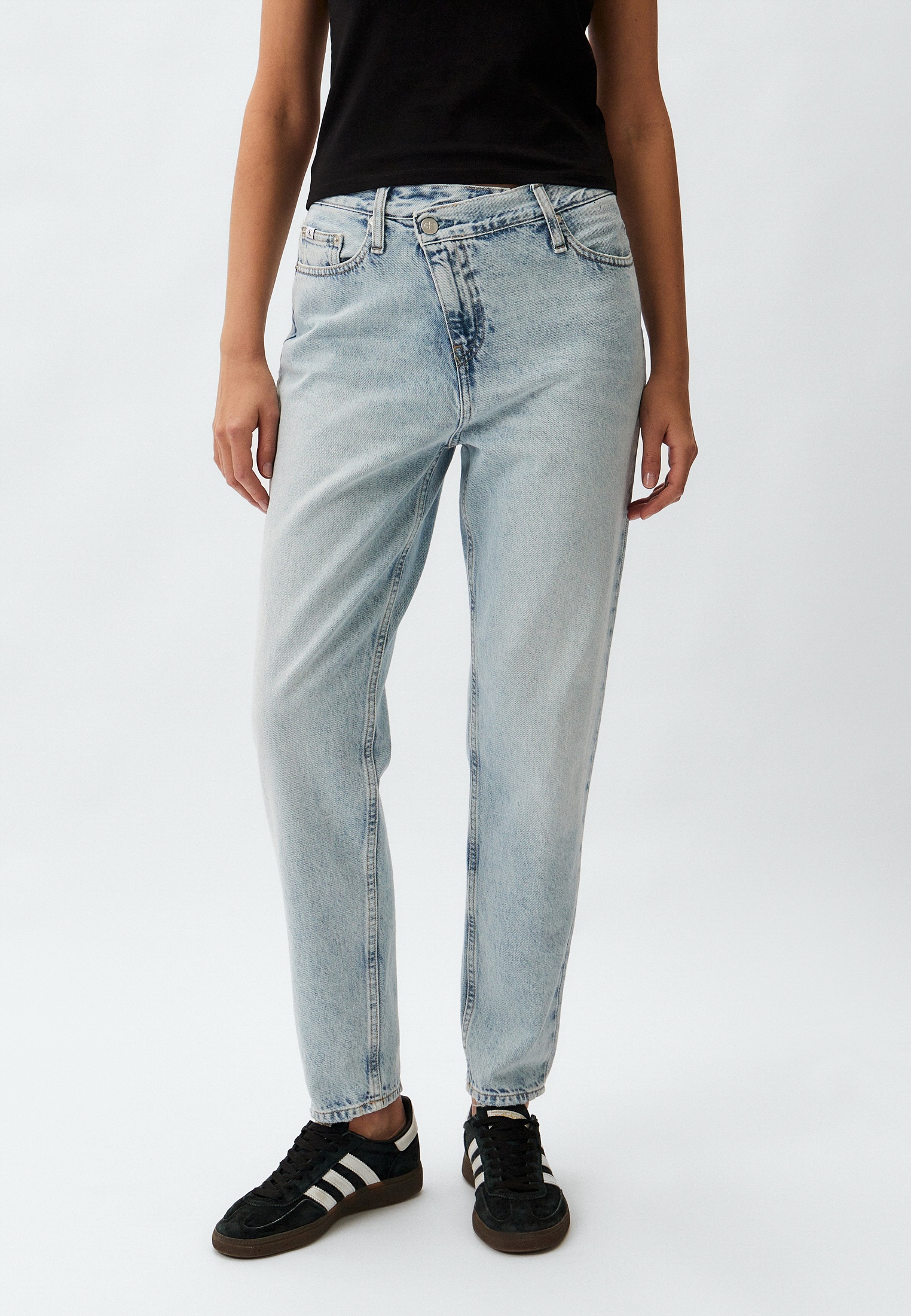 Женские джинсы Calvin Klein Jeans J20J222769 купить за 14112 руб.