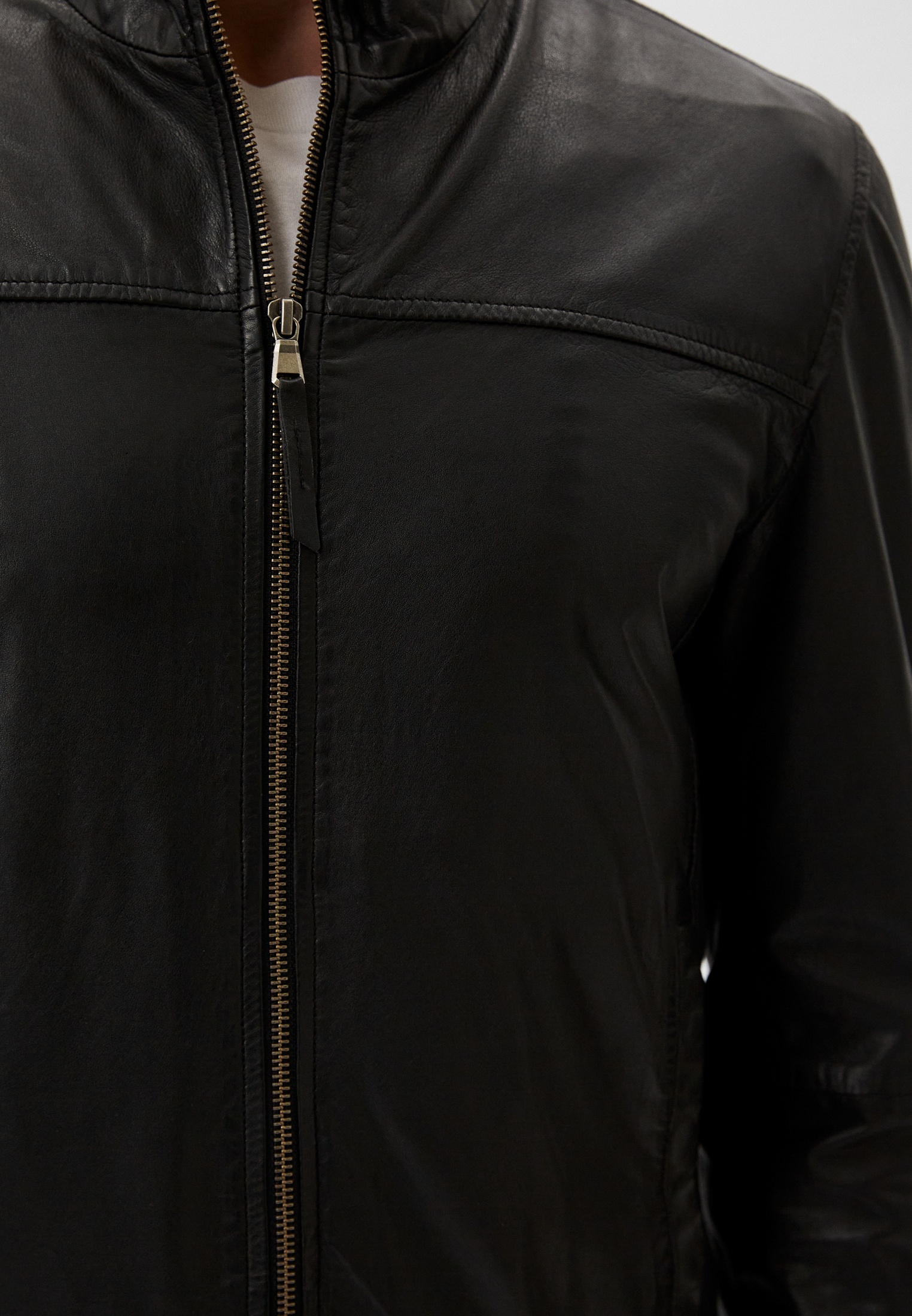 Кожаная куртка мужская Blouson benito цвет черный купить за 34594 руб.