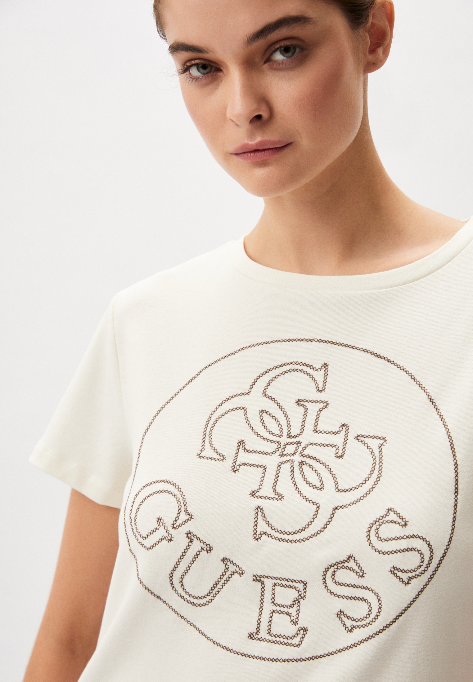 Футболка с коротким рукавом женский Guess (Гесс) V4YI03KCB61 цвет ...