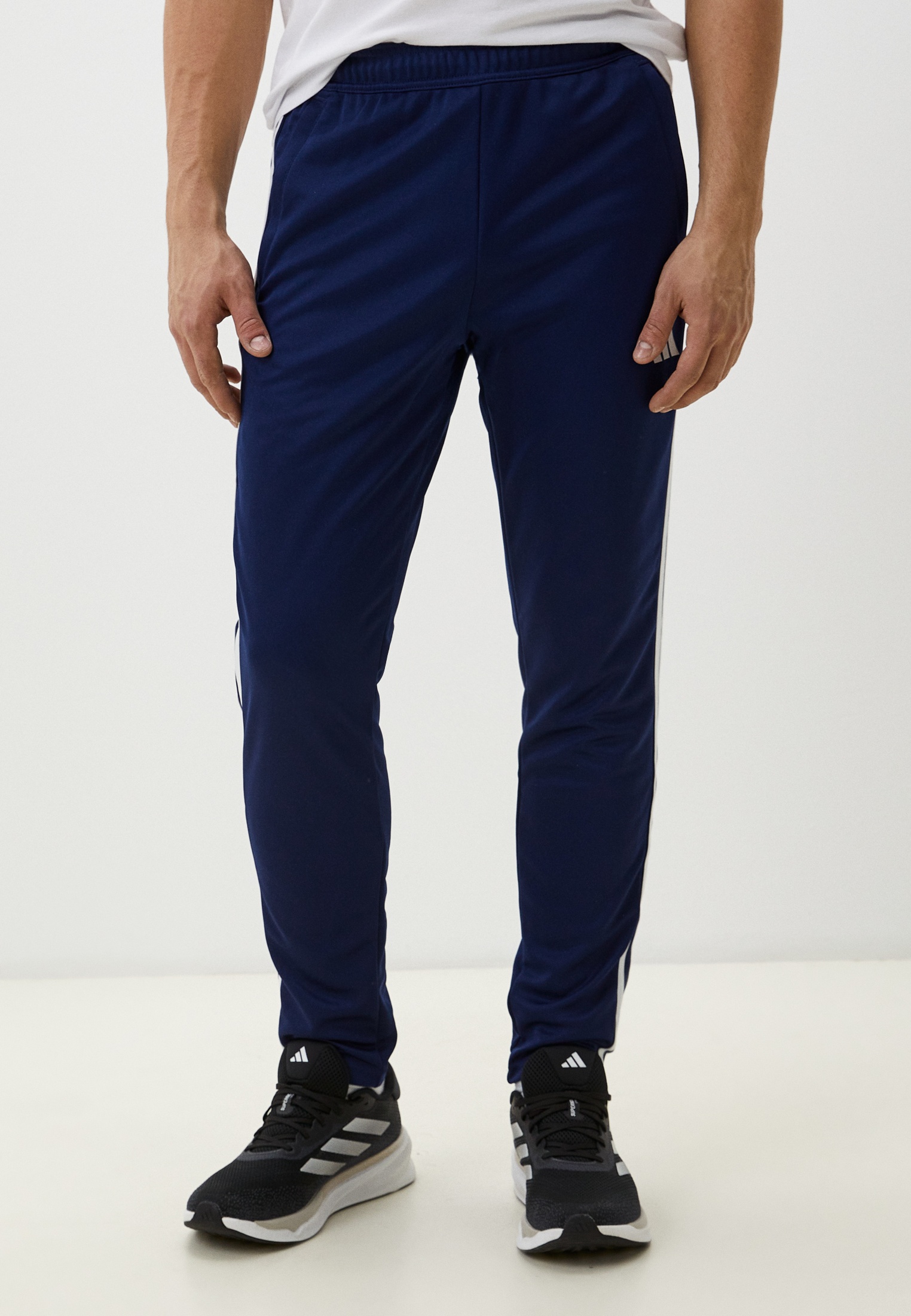 Мужские спортивные брюки Adidas (Адидас) IB8169 купить за 6999 руб.
