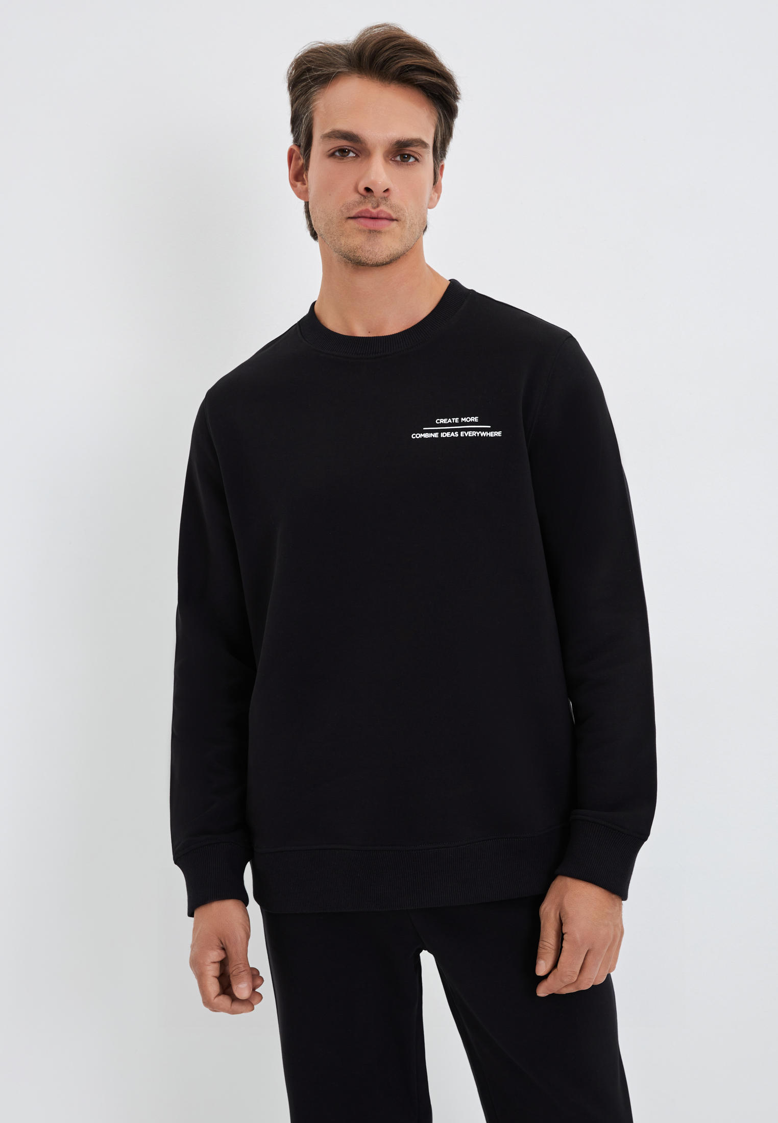 Свитшот Zrn Man, цвет: черный, MP002XM000AJ — купить в интернет-магазине Lamoda