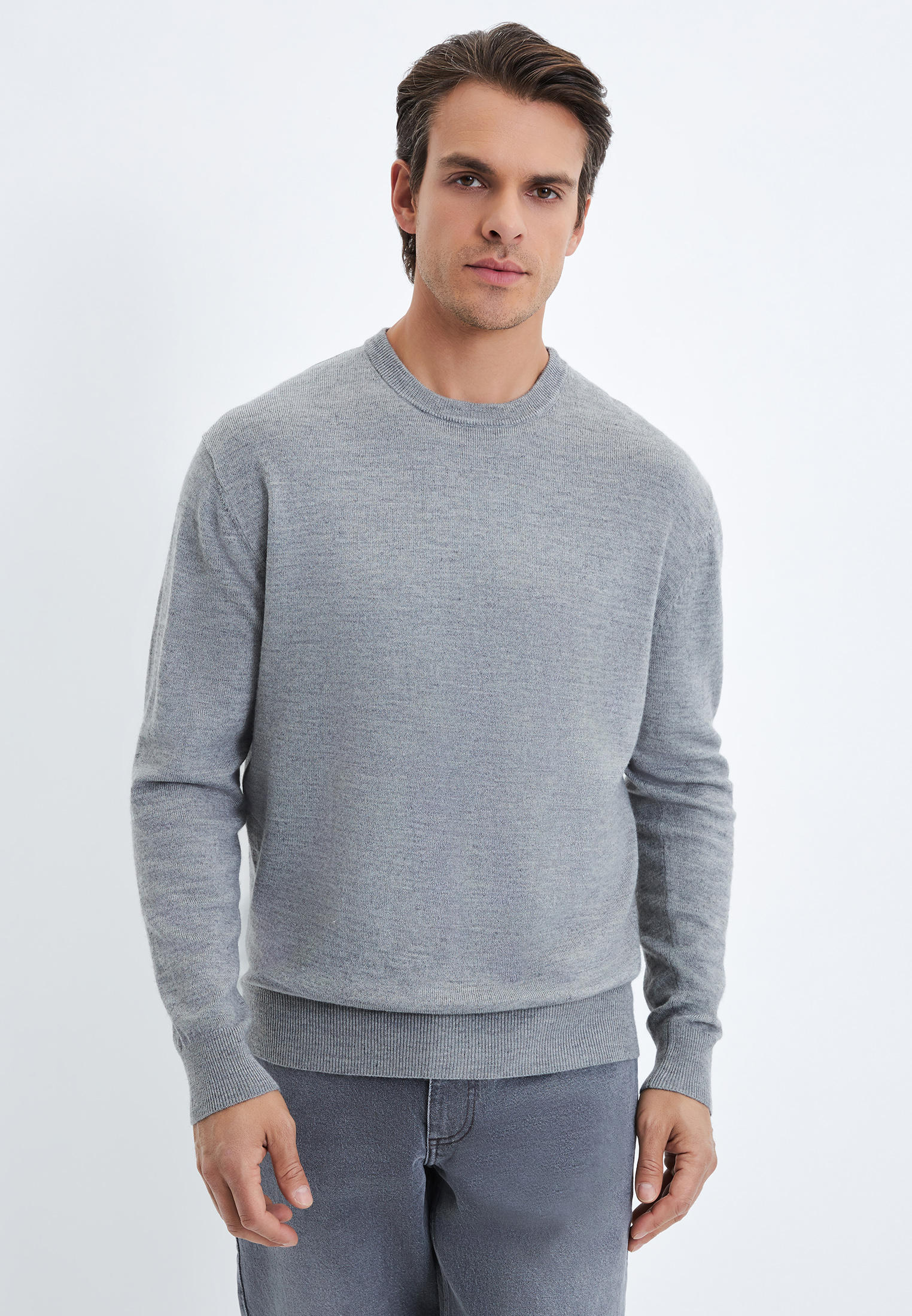 Джемпер Zrn Man, цвет: серый, MP002XM0B35R — купить в интернет-магазине Lamoda