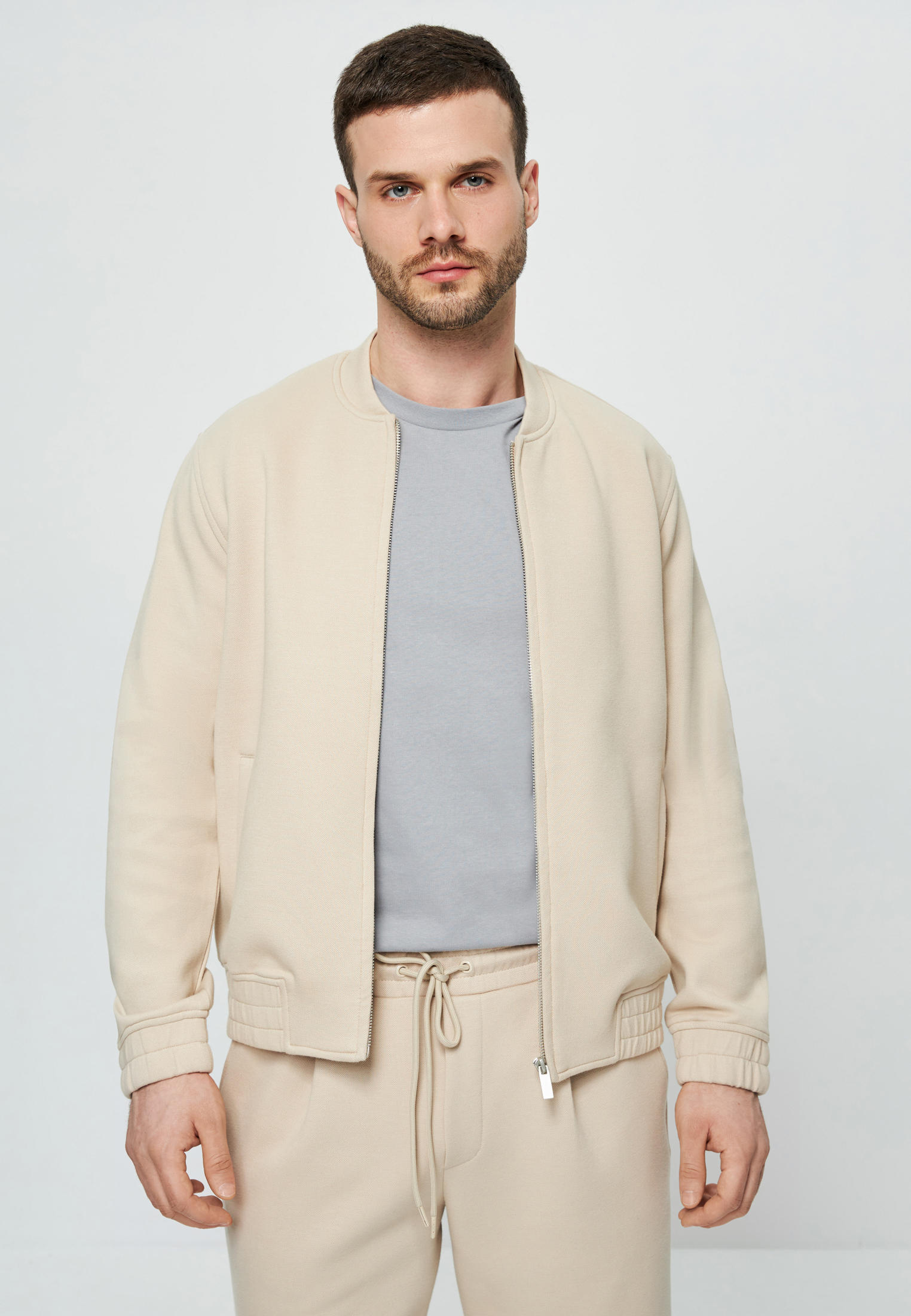 Олимпийка Zrn Man, цвет: бежевый, MP002XM0VNWS — купить в интернет-магазине Lamoda