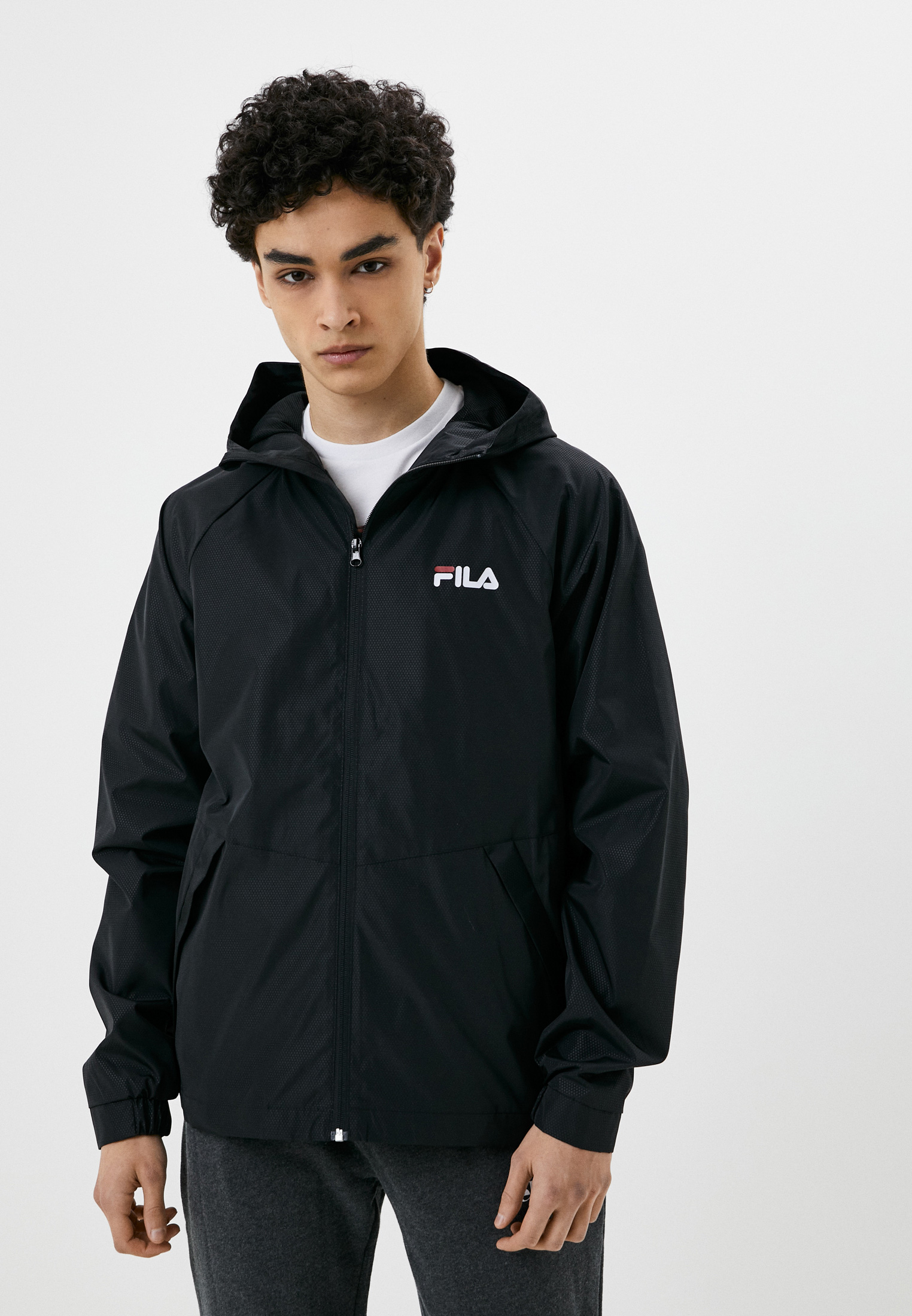 Ветровка Fila, цвет: черный, MP002XM1644A — купить в интернет-магазине ...