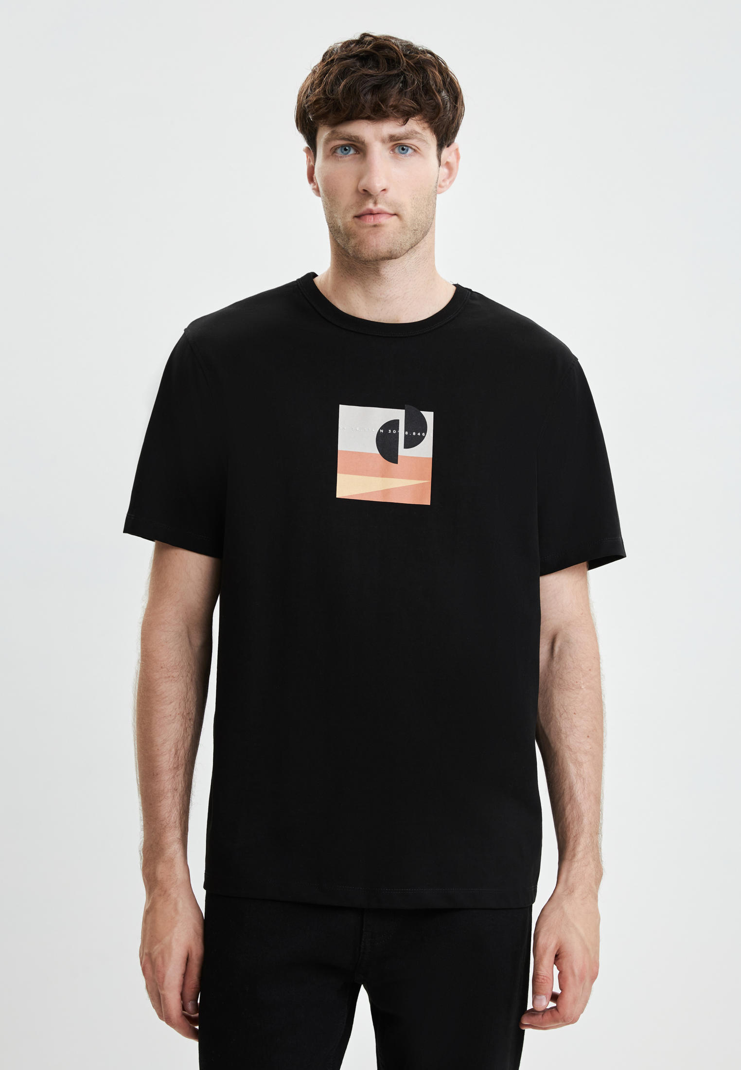 Футболка Zrn Man, цвет: черный, MP002XM1UA4J — купить в интернет-магазине Lamoda