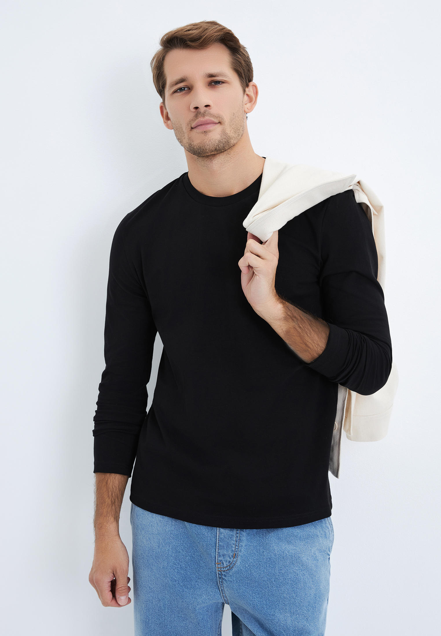 Лонгслив Zrn Man, цвет: черный, MP002XM1UC3R — купить в интернет-магазине Lamoda