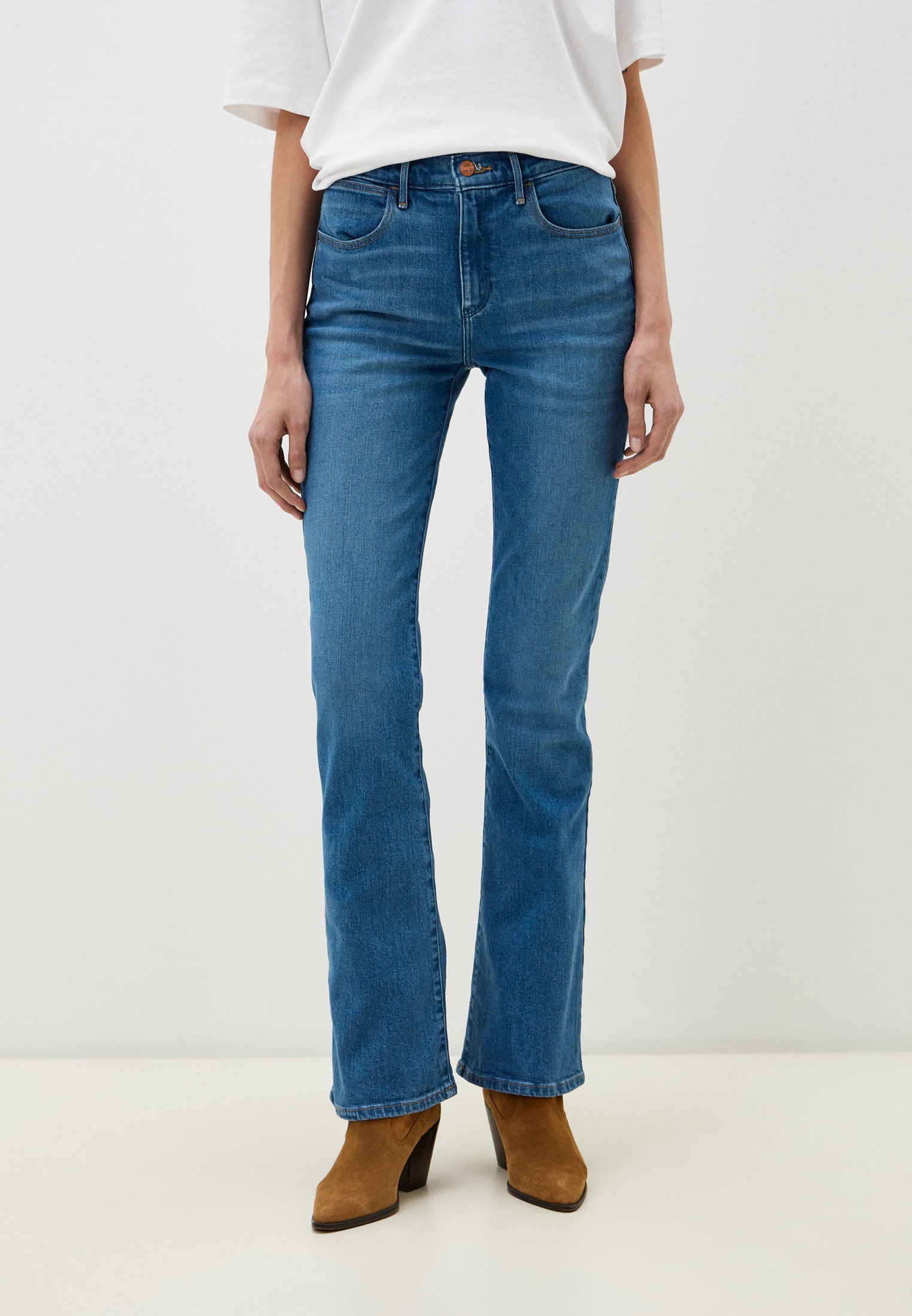 Джинсы Wrangler BOOTCUT MID SHADE, цвет: голубой, MP002XW0ZAQX — купить ...