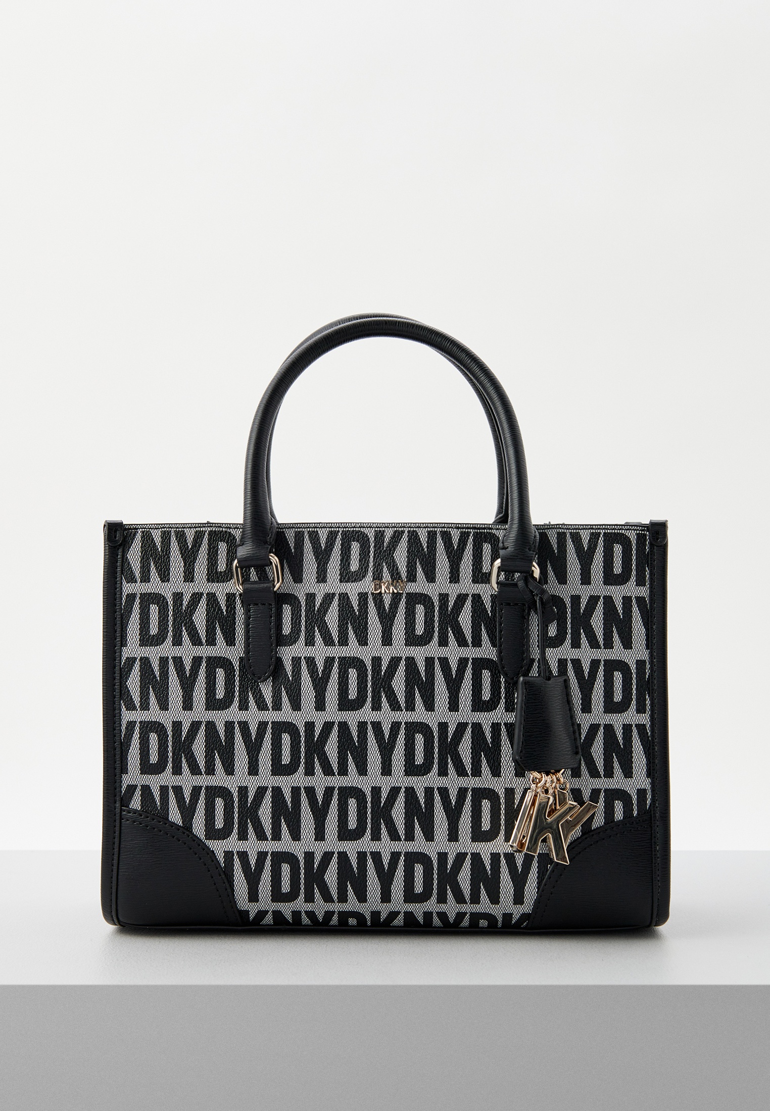 Сумка и брелок DKNY, цвет: серый, MP002XW14NWG — купить в интернет ...