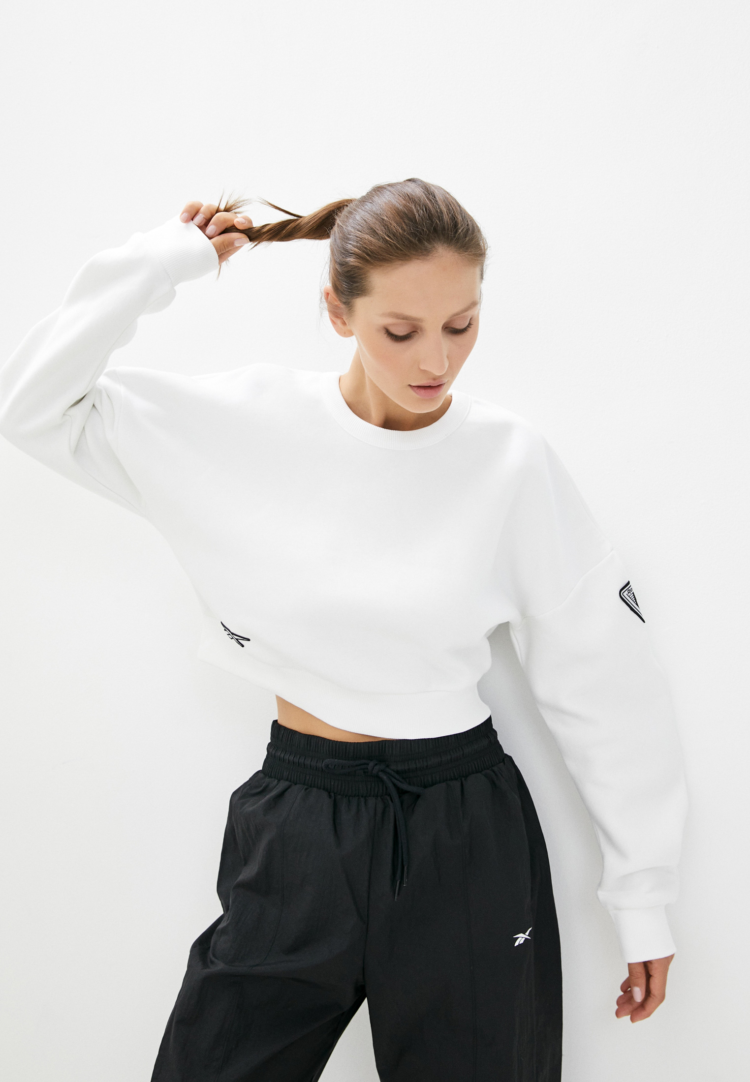 Свитшот Reebok MYT CREW, цвет: белый, RTLAAP254901 — купить в интернет ...