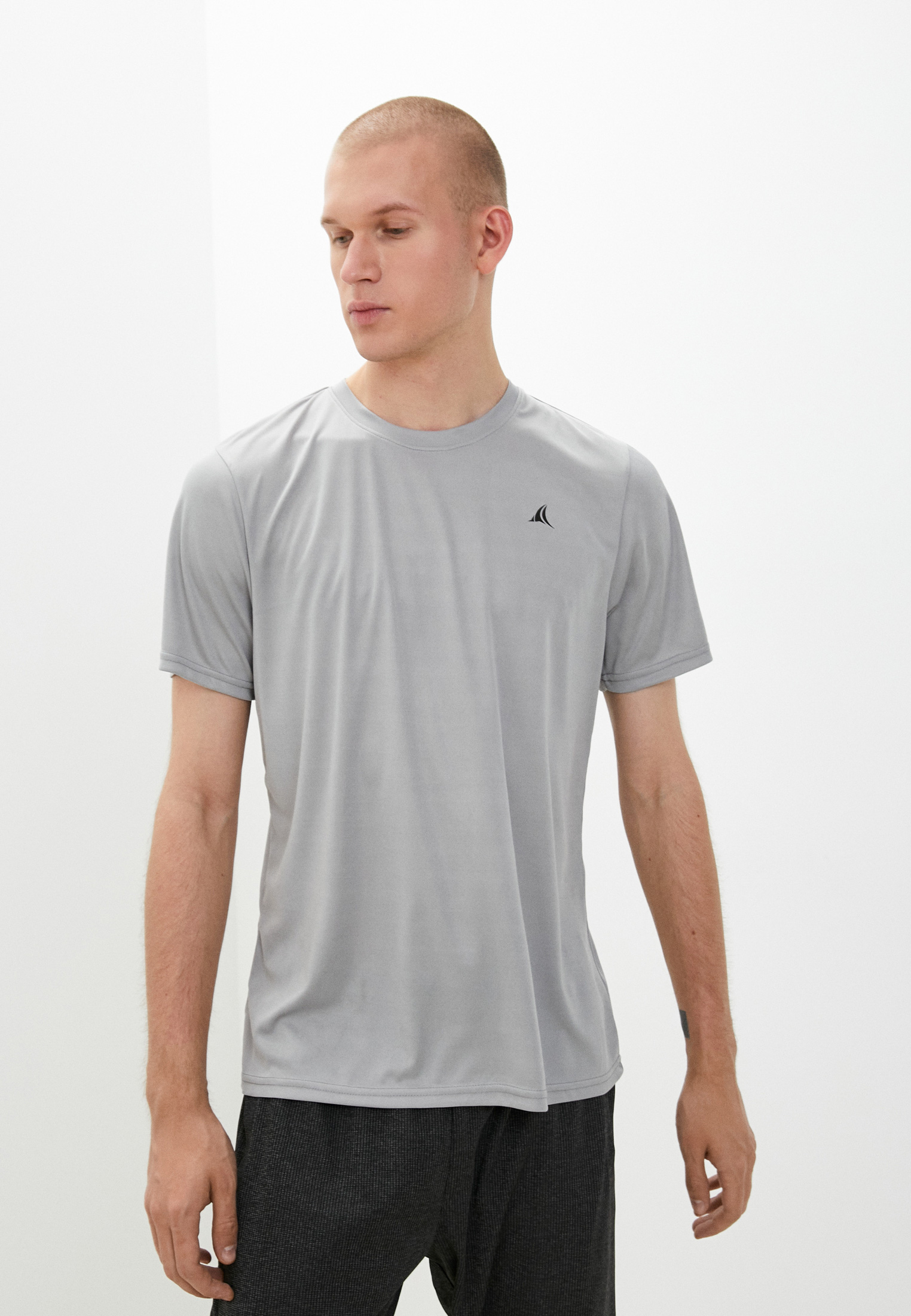 Футболка спортивная Fitleasure Essential Tee, цвет: серый, RTLABP665901 — купить в интернет ...
