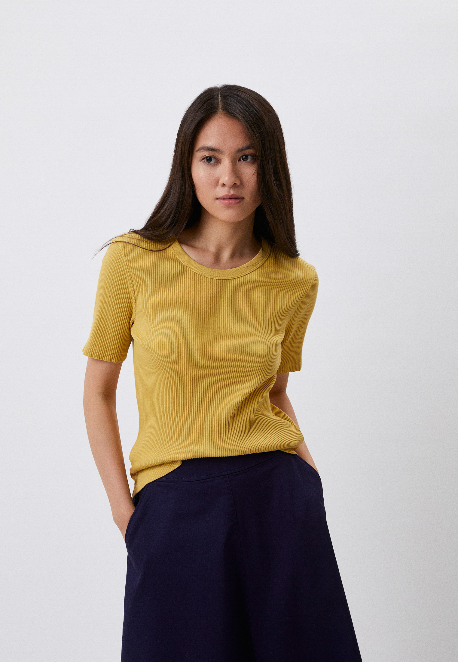 Футболка UNIQLO, цвет: желтый, RTLABW762201 — купить в интернет ...