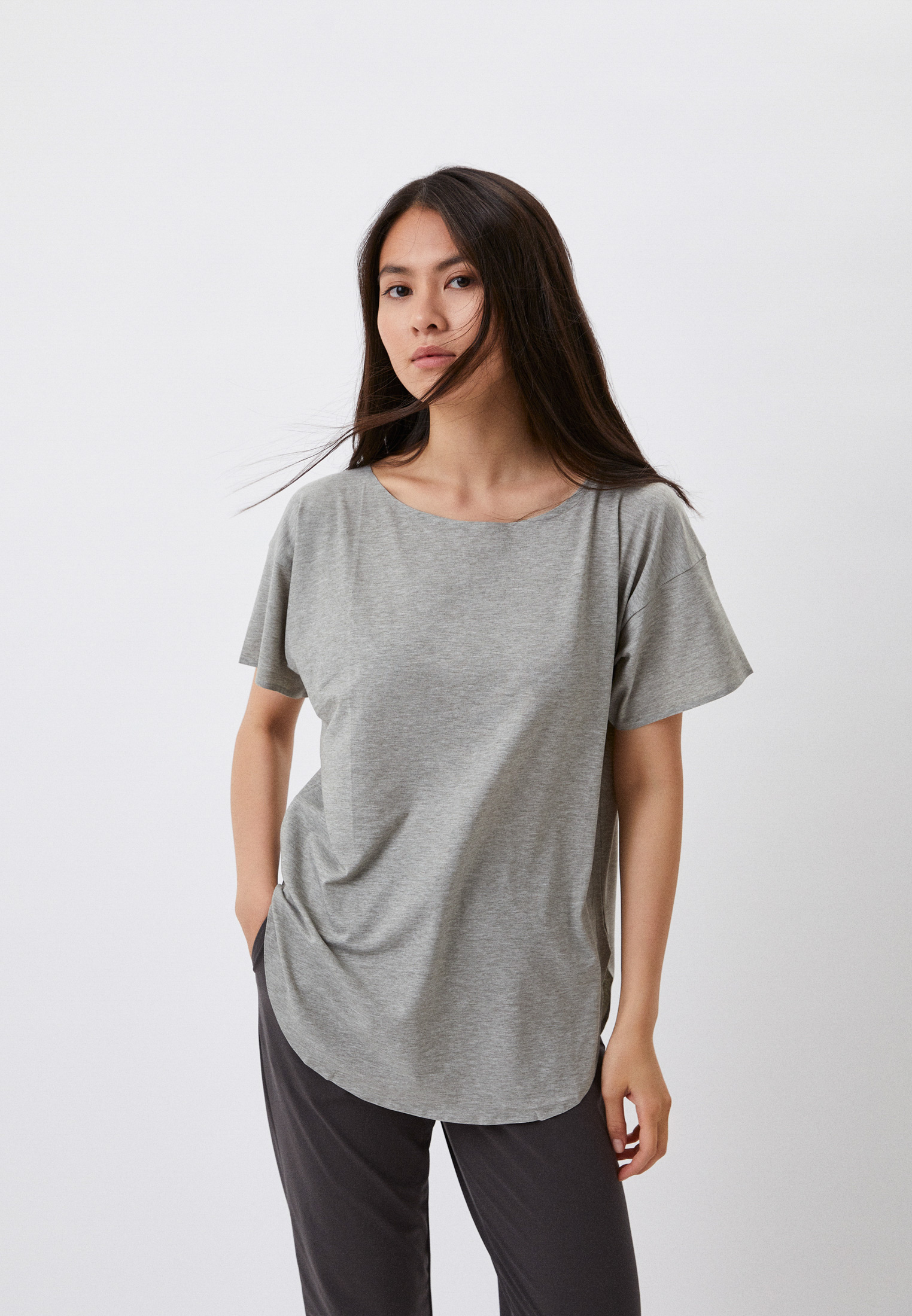 Футболка UNIQLO бесшовная AIRism, цвет: серый, RTLABW762301 — купить в ...