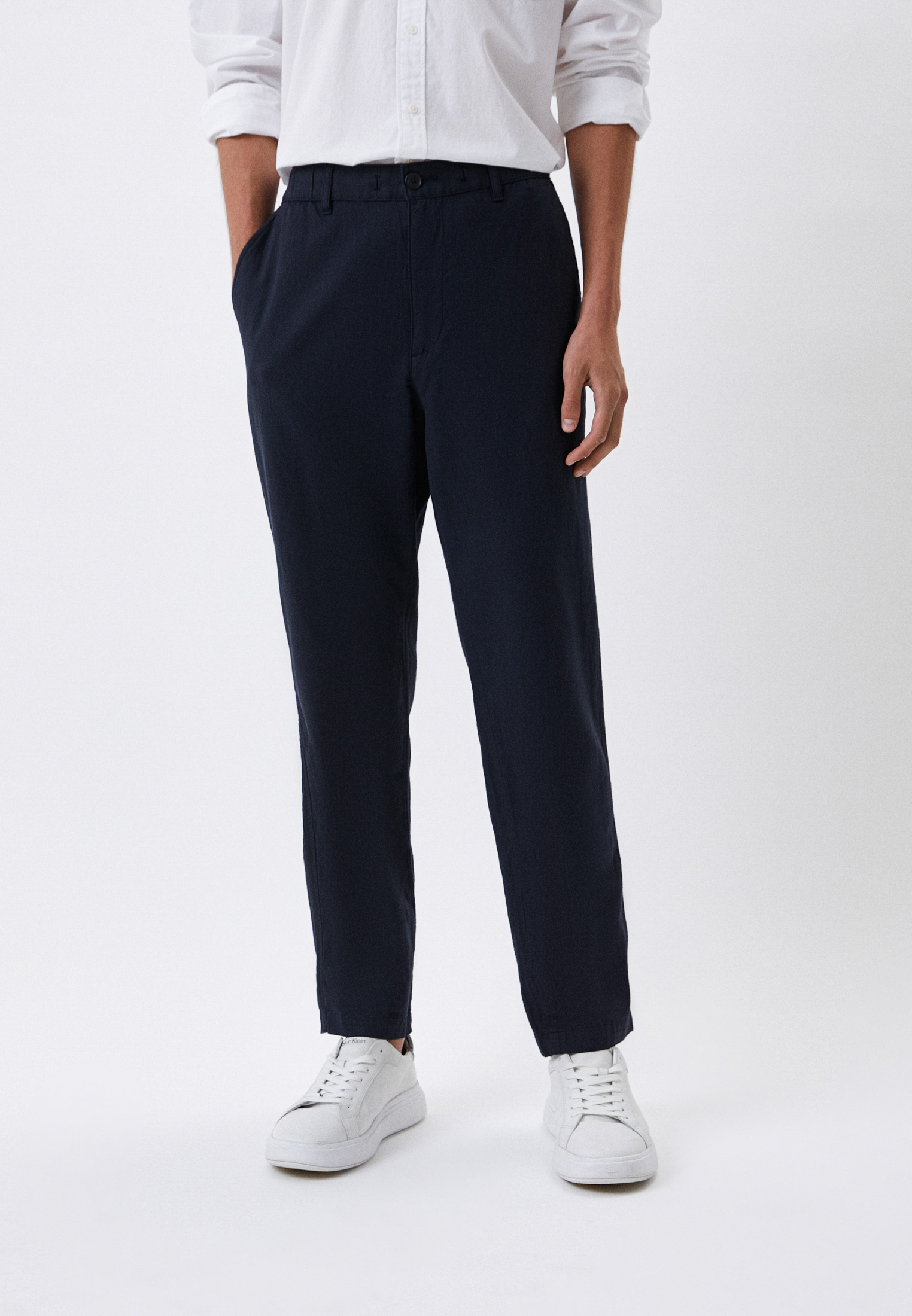 Брюки UNIQLO из хлопка и льна, цвет: синий, RTLABW773501 — купить в ...