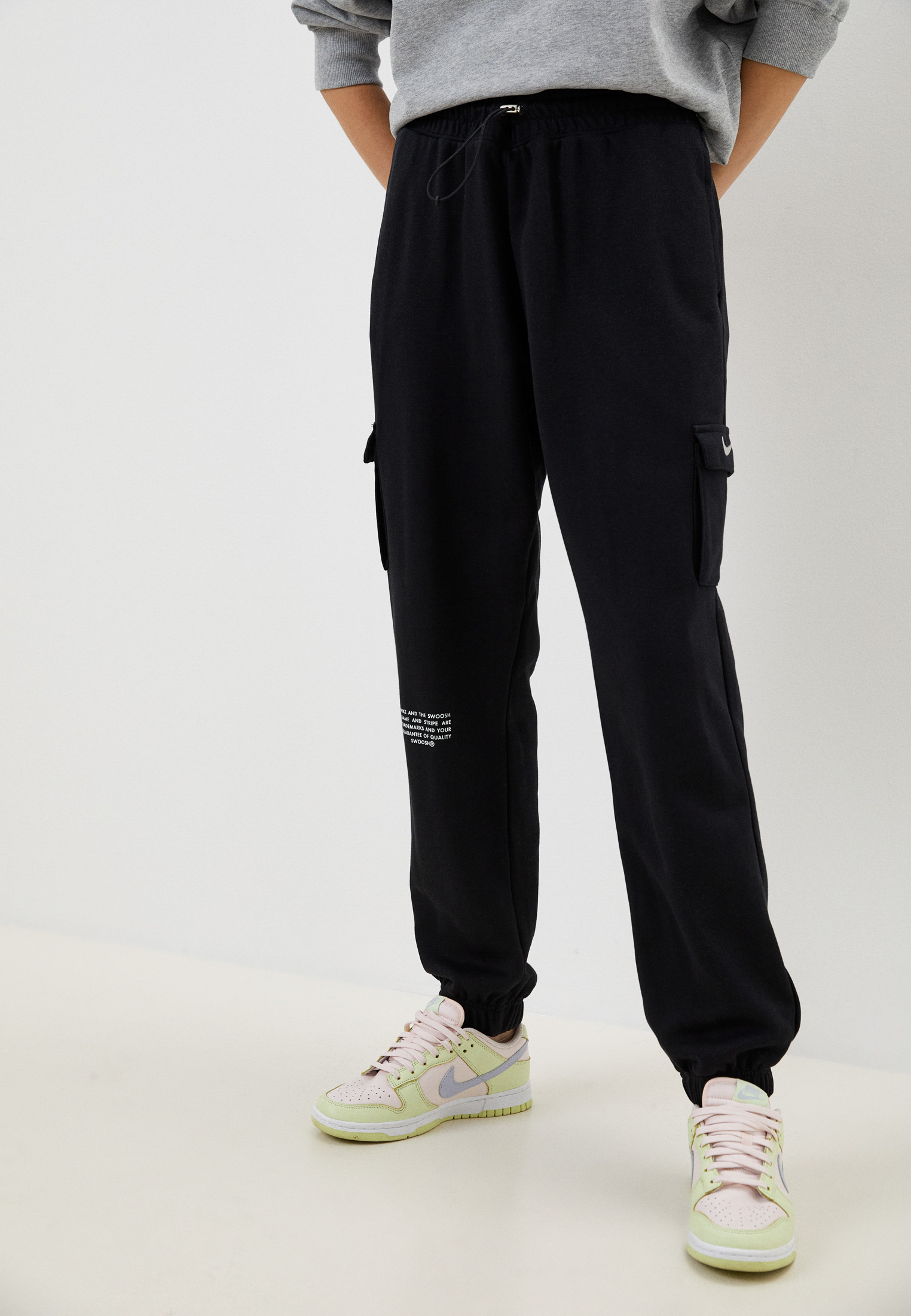 Брюки спортивные Nike W Nsw Swsh Pant Ft Mr Nfs цвет черный