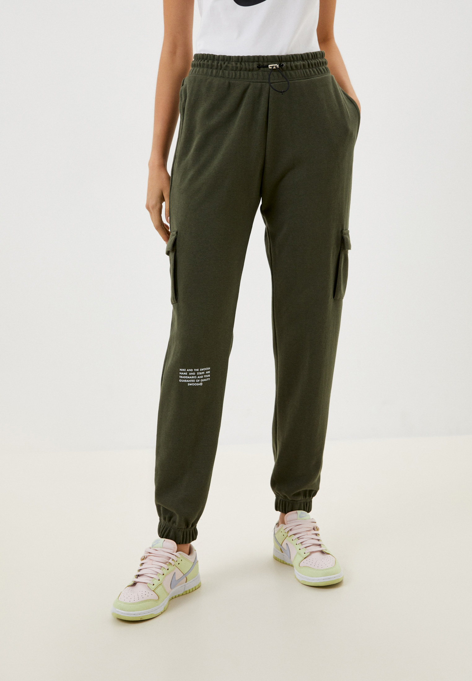Брюки спортивные Nike W Nsw Swsh Pant Ft Mr Nfs цвет хаки