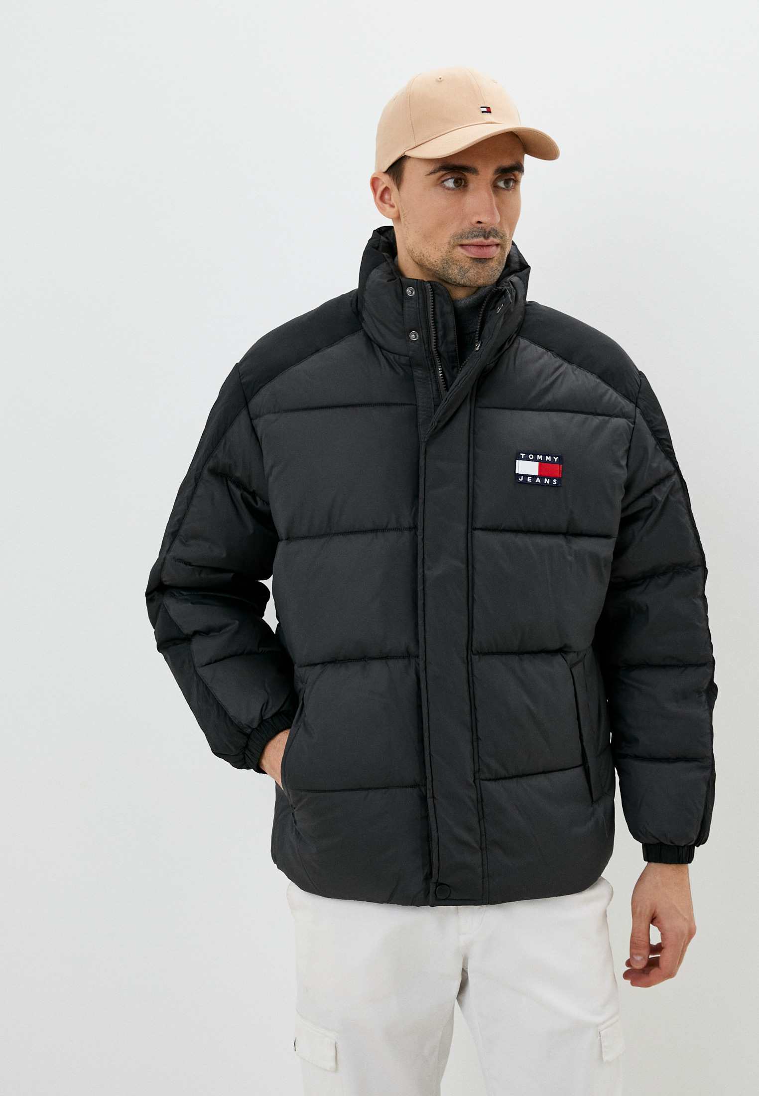 Куртка утепленная Tommy Jeans цвет черный Rtlaca712601 — купить в