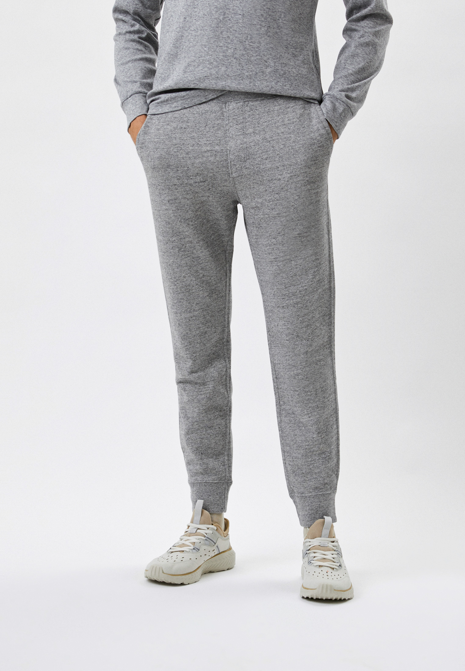 Брюки спортивные UNIQLO трикотажные, цвет: серый, RTLACE392801 — купить ...