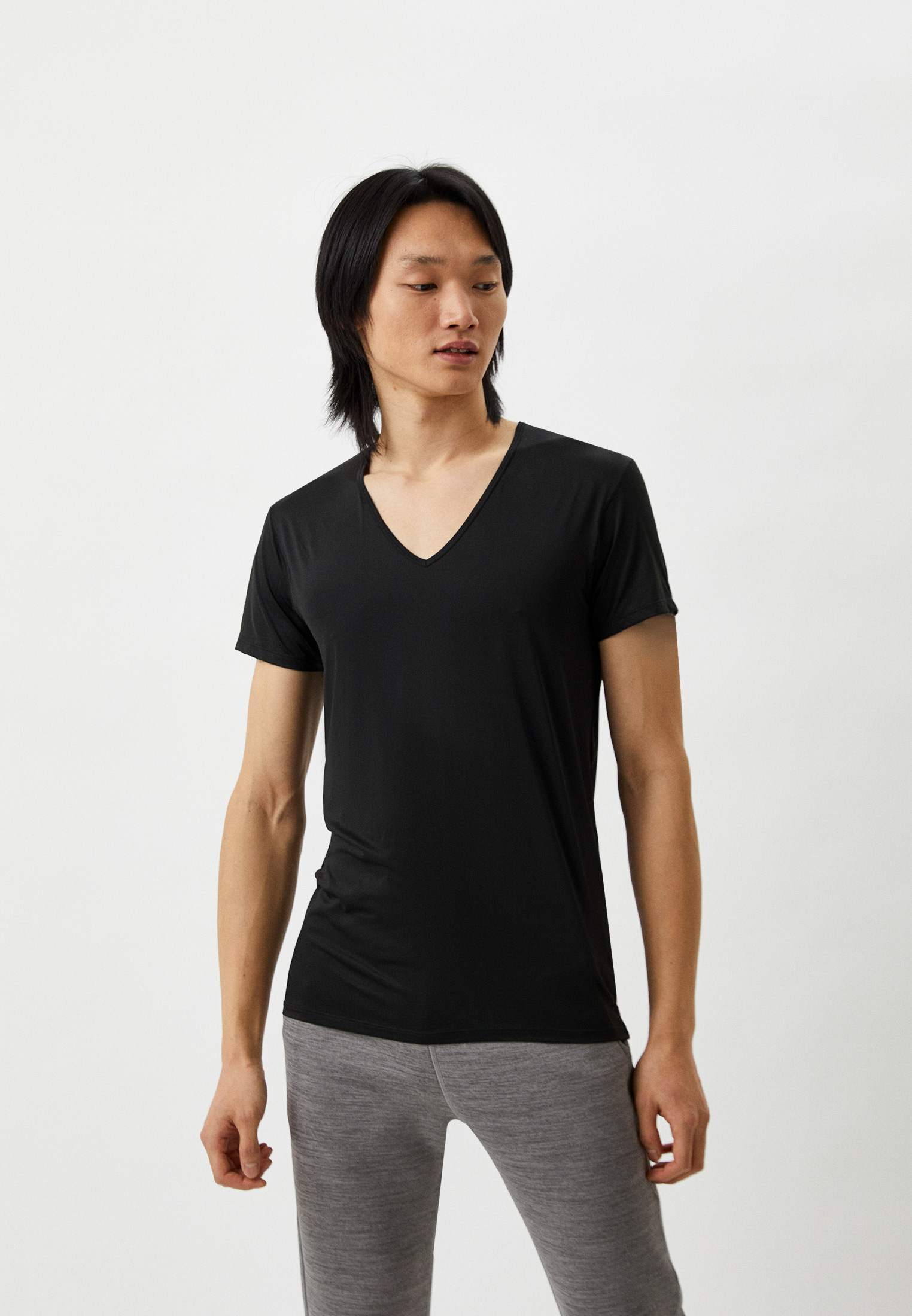 Футболка UNIQLO AIRism, цвет: черный, RTLACG451401 — купить в интернет ...