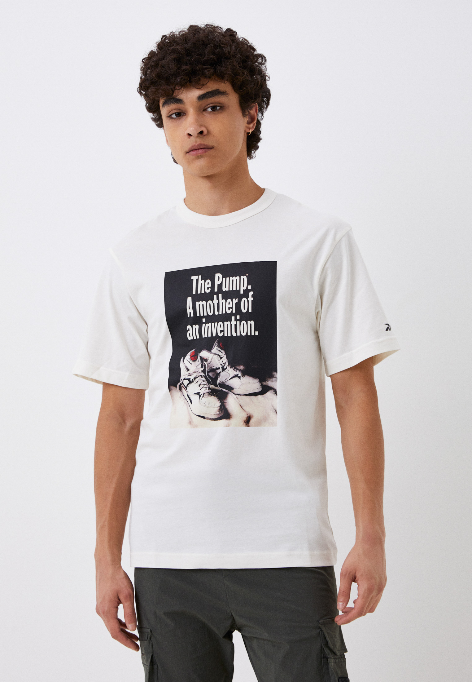 Футболка Reebok REEBOK BASKETBALL PUMP GRAPHIC T-SHIRT, цвет: бежевый ...