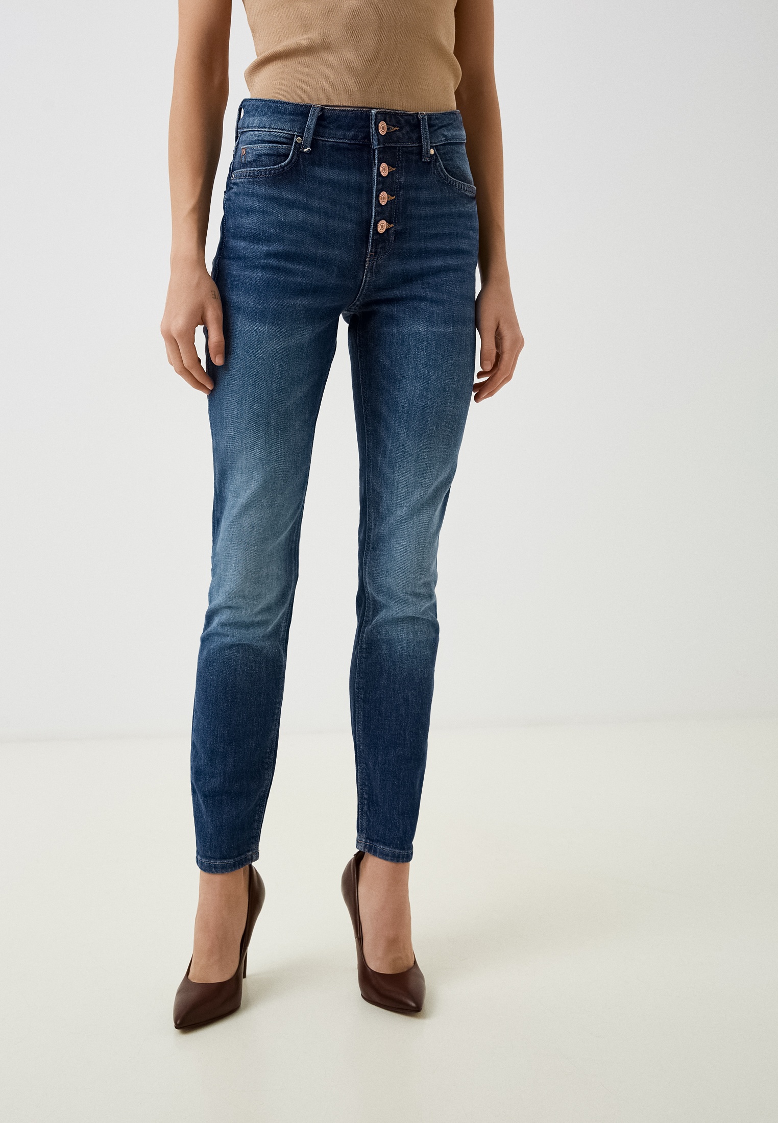 Джинсы Guess 1981 EXPOSED BUTTON, цвет: синий, RTLACZ138801 — купить в ...