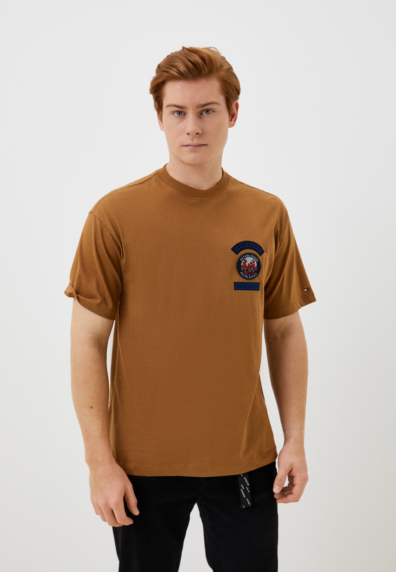 Футболка Tommy Hilfiger, цвет: коричневый, RTLACZ767601 — купить в ...