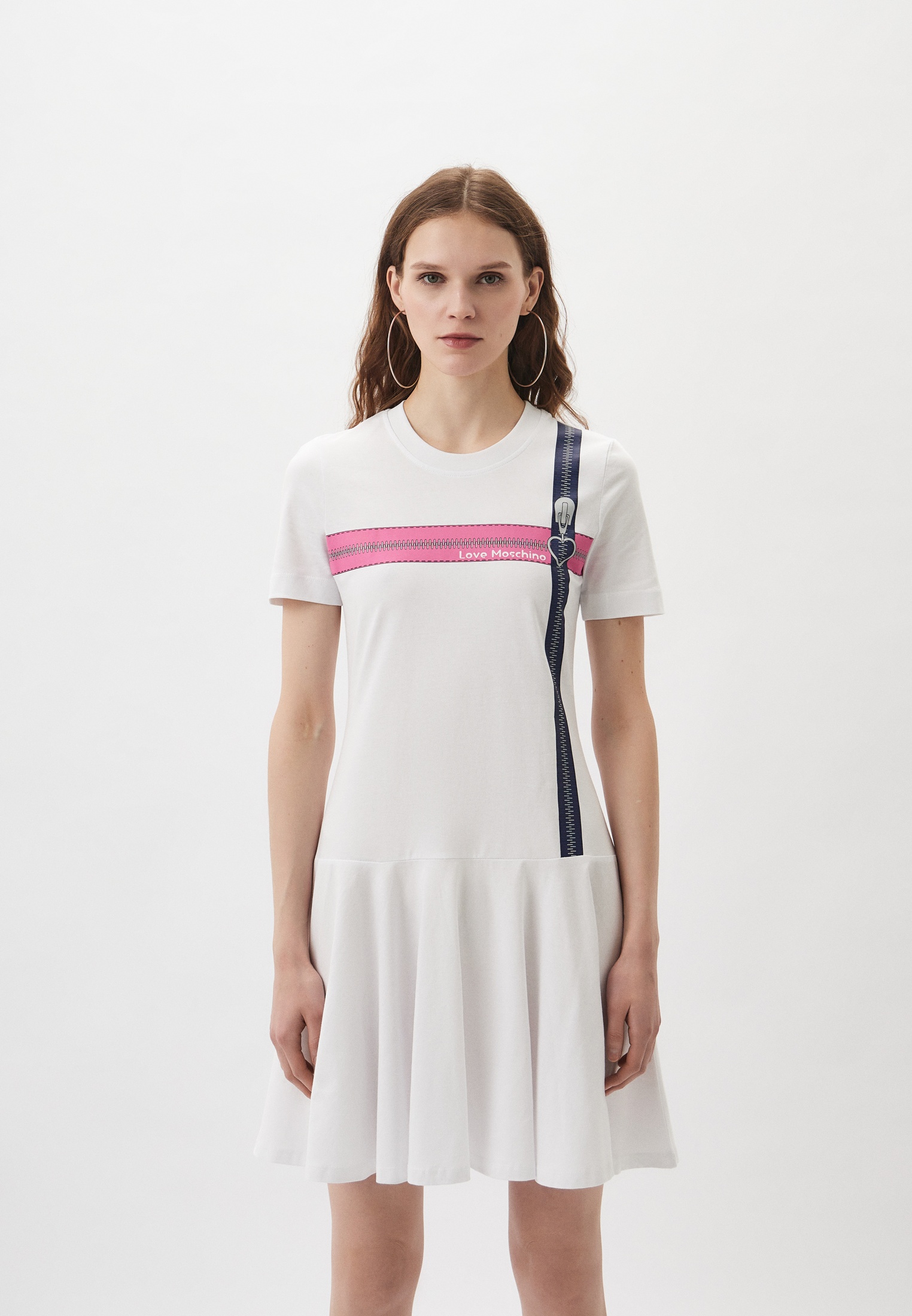 Платье Love Moschino, цвет: белый, RTLADF558101 — купить в интернет ...