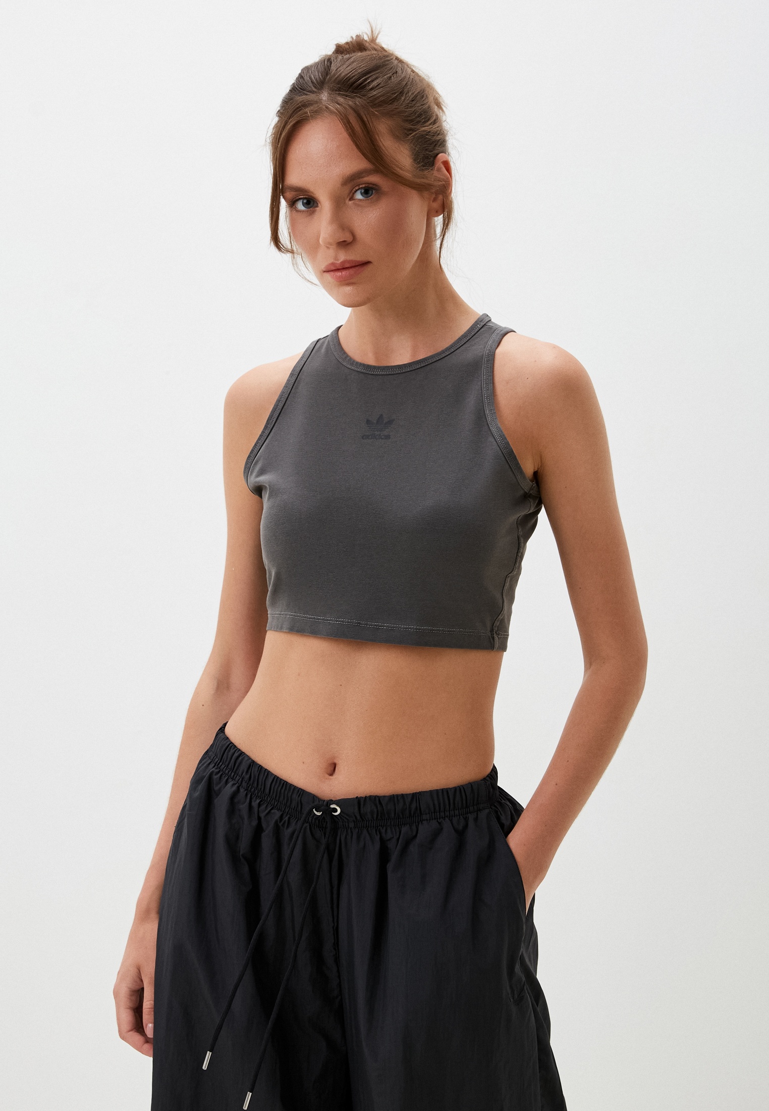 Топ adidas Originals ESS+ CROP TANK, цвет: серый, RTLADM549601 — купить ...