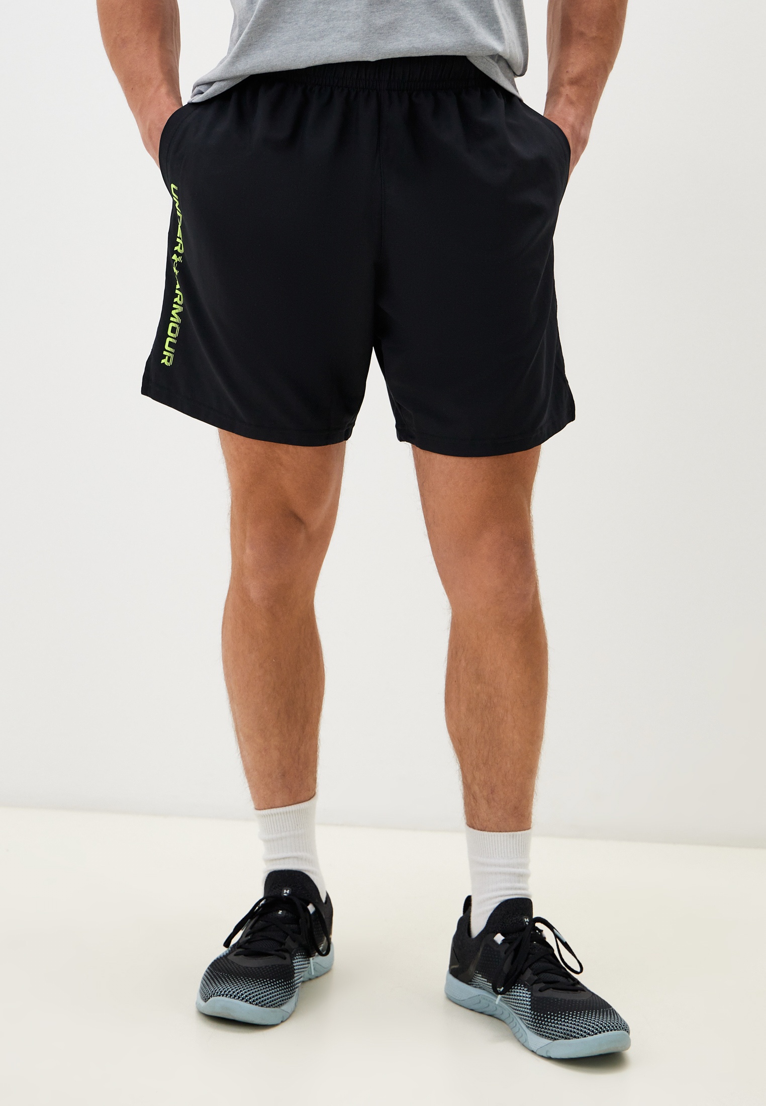 Шорты спортивные Under Armour UA WOVEN WDMK SHORTS, цвет: черный ...