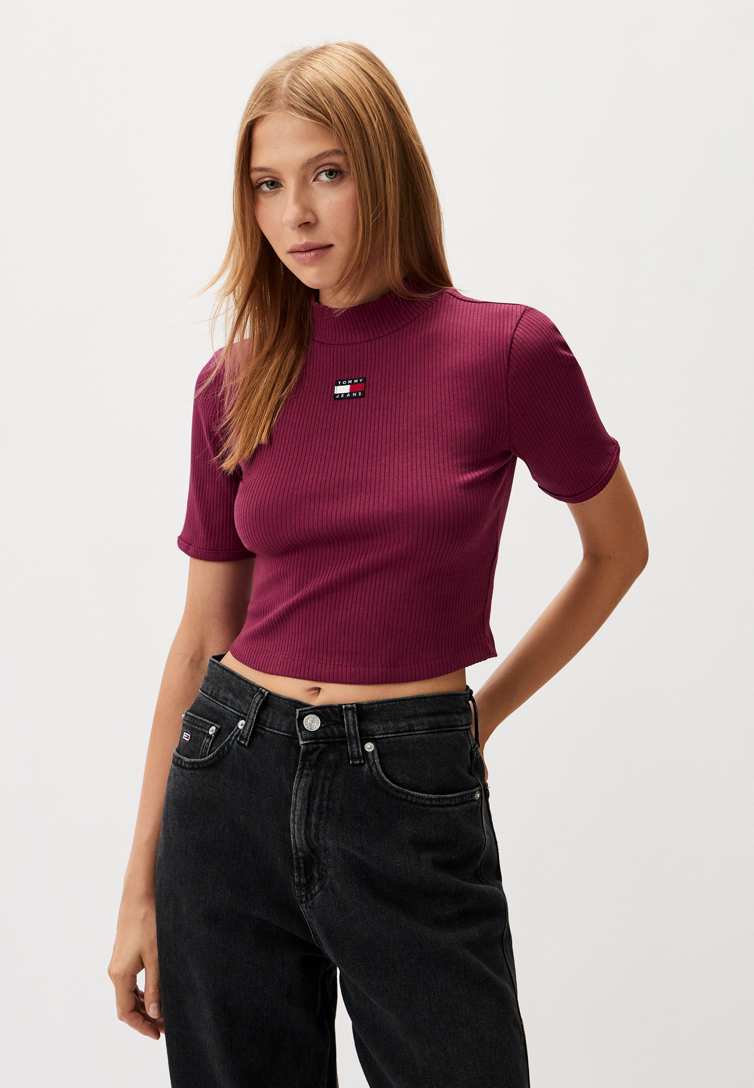 Футболка Tommy Jeans, цвет: бордовый, RTLADP687401 — купить в интернет ...