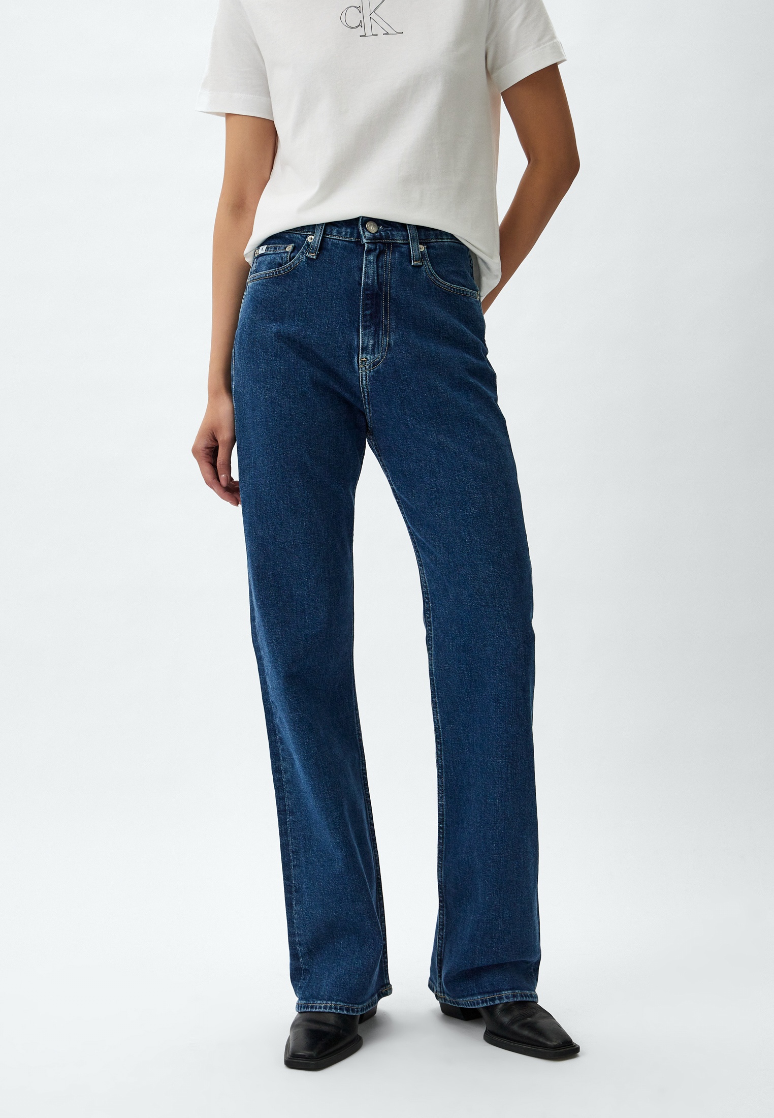 Футболка Calvin Klein Jeans, цвет: белый, RTLADR099601 — купить в ...