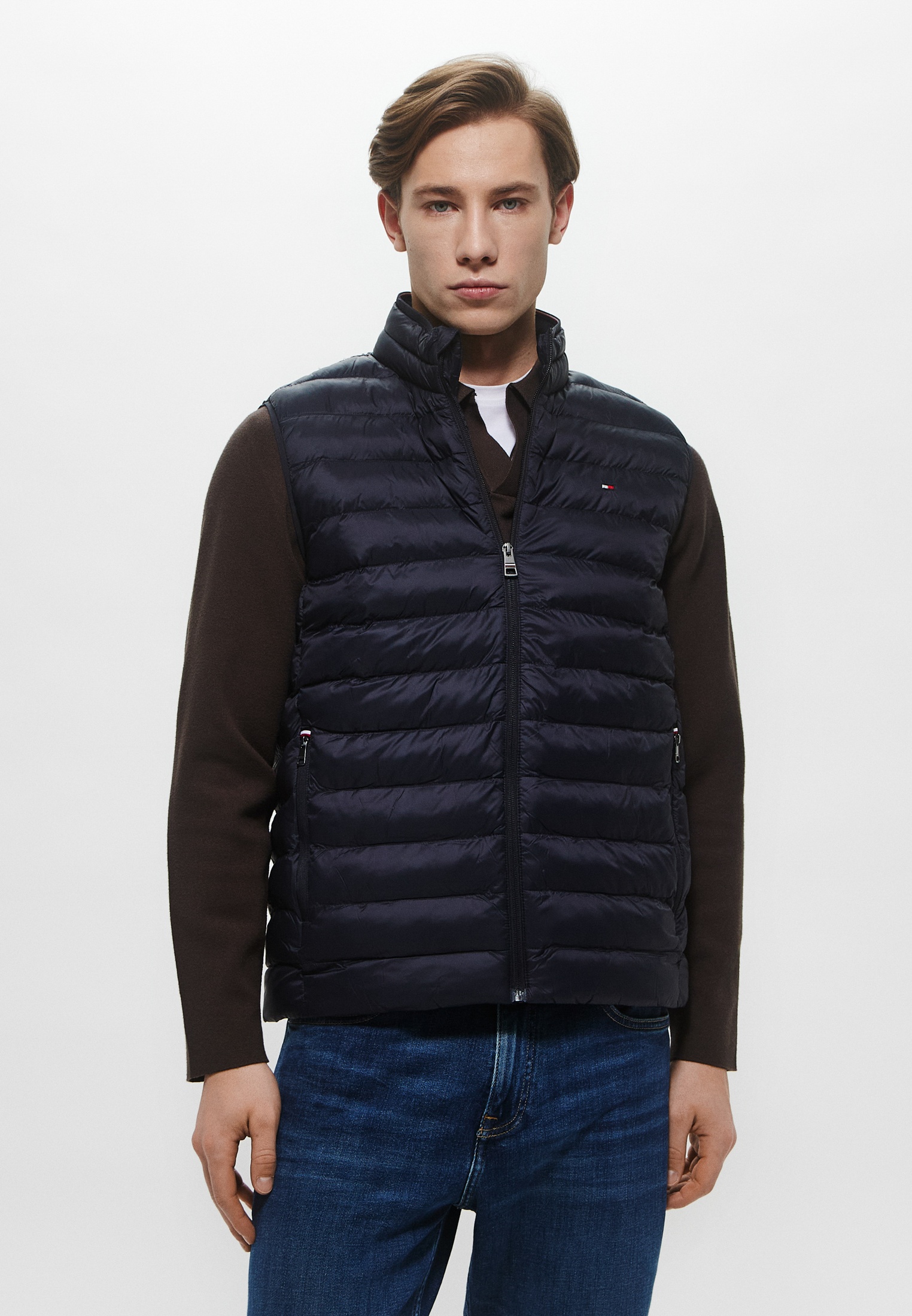 Жилет утепленный Tommy Hilfiger, цвет: синий, RTLAEA994201 — купить в ...