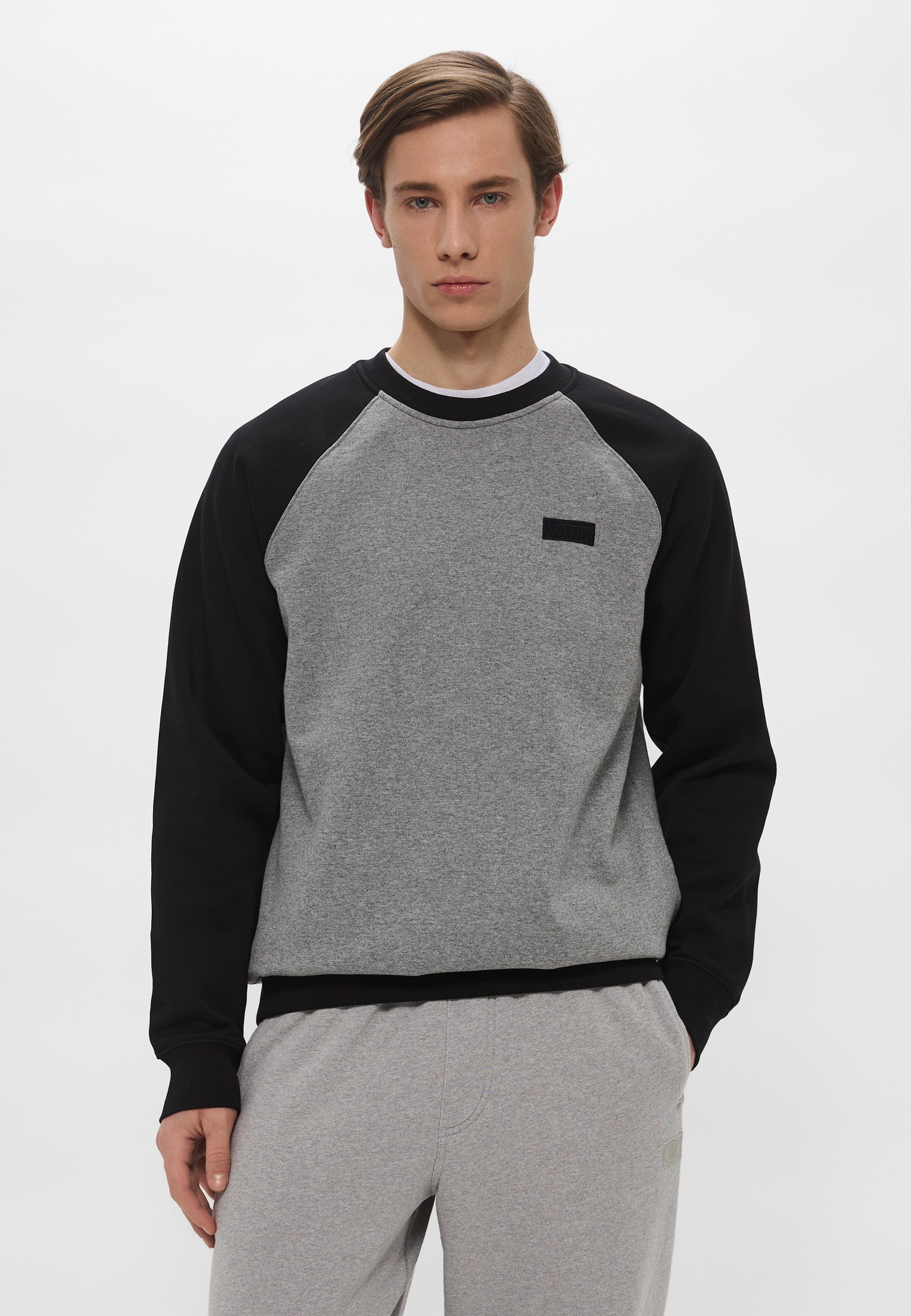 Свитшот Vans Core Basic Raglan Crew, цвет: серый, RTLAEE056101 — купить ...