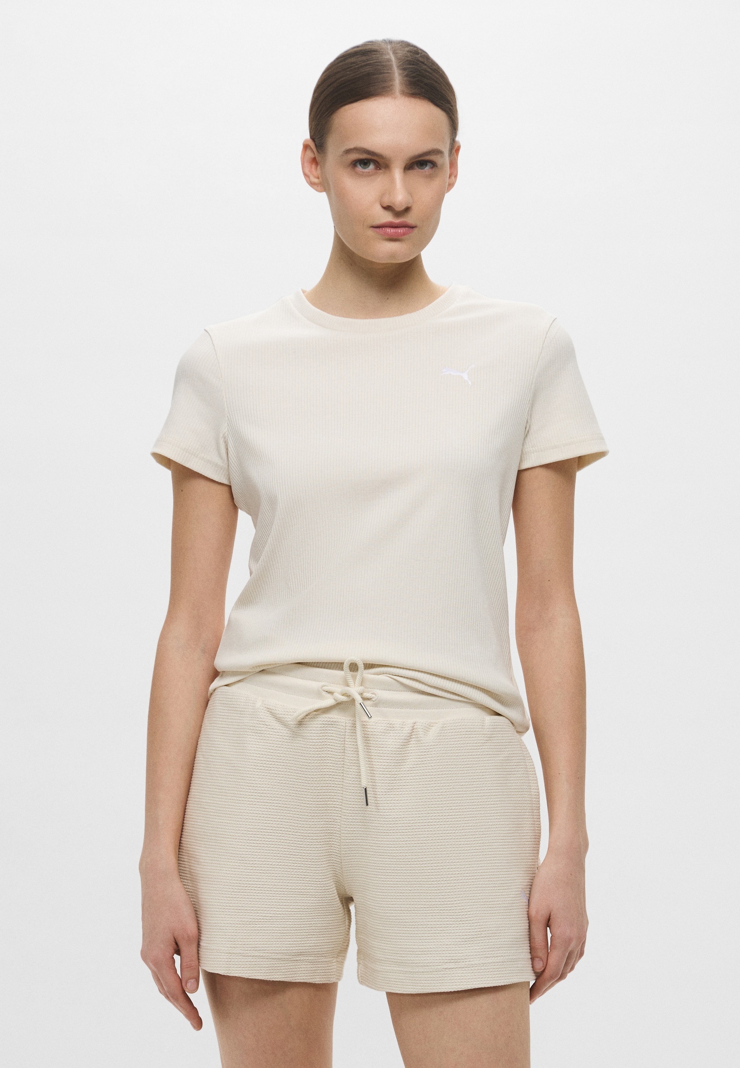 Футболка PUMA ESS ELEVATED Rib Tee, цвет: бежевый, RTLAEG734701 ...